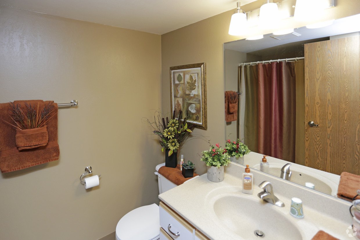 Baypoint Estates Apartments