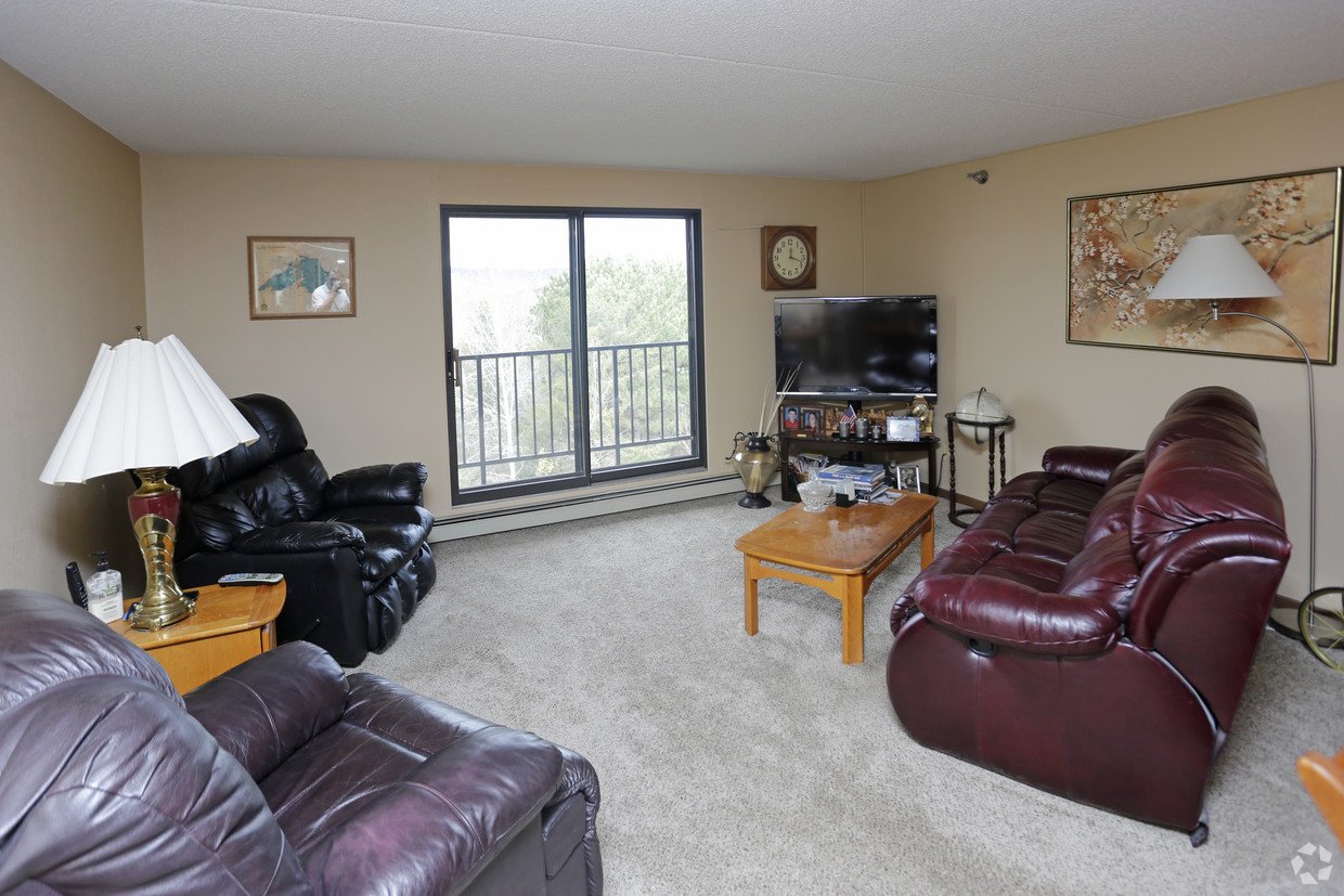Baypoint Estates Apartments
