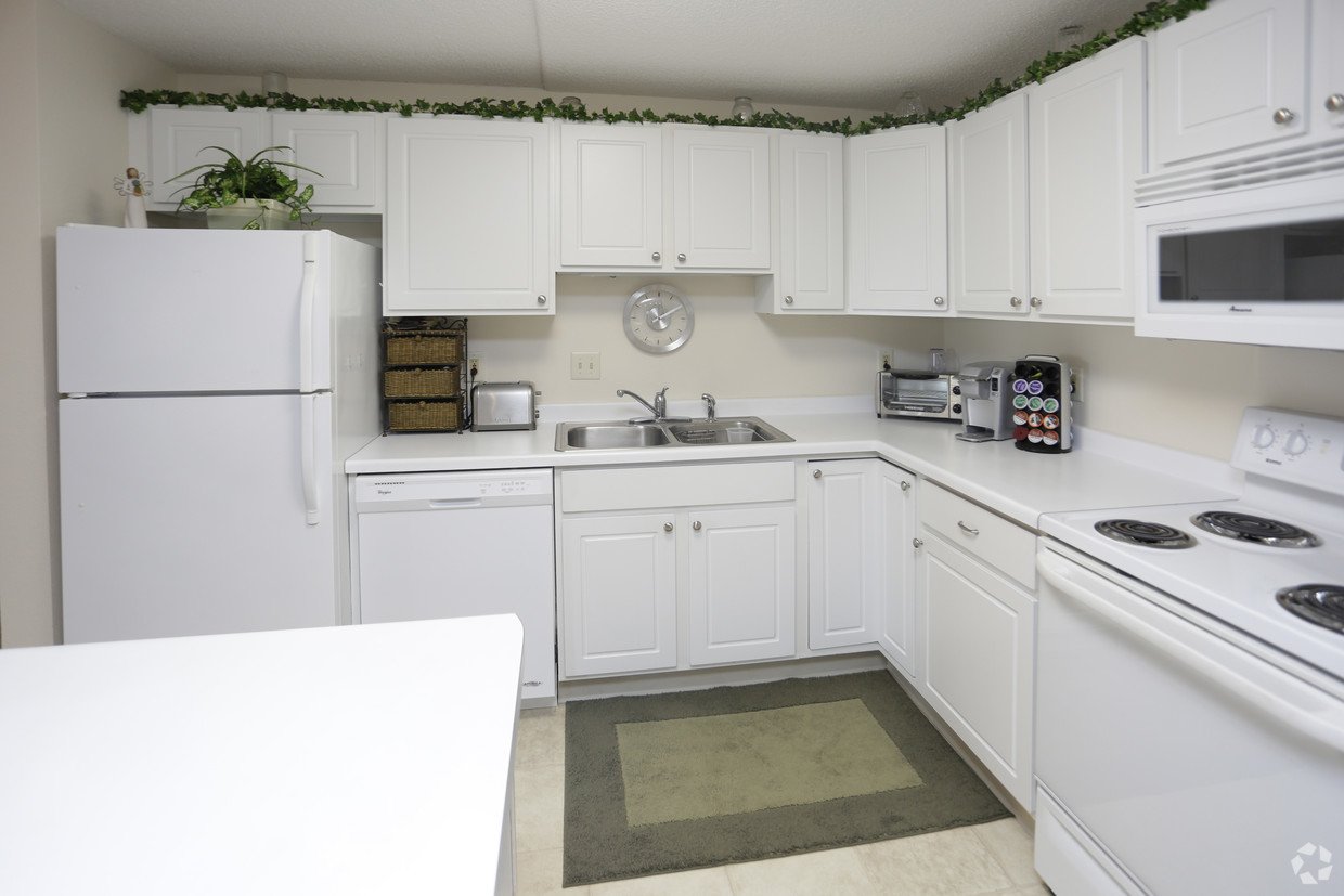 Baypoint Estates Apartments