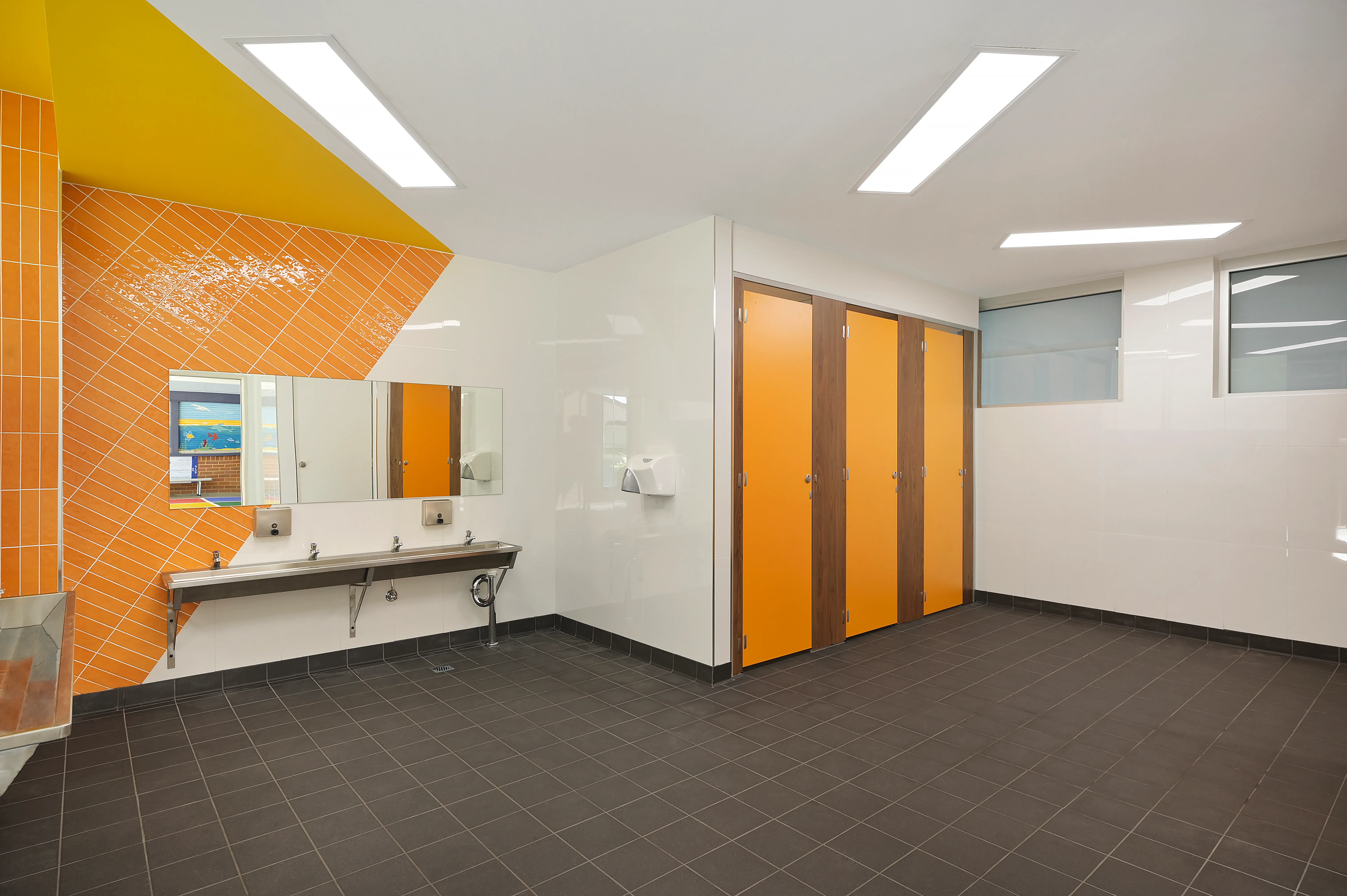 ST BERNADETTE'S CATHOLIC PRIMARY SCHOOL DUNDAS