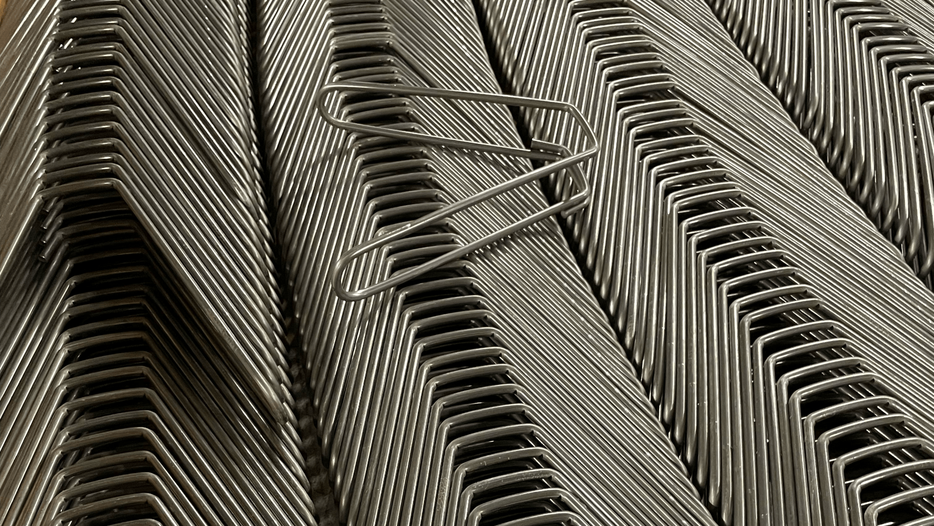 Custom Powder Coating Hooks Supplier: Heavy-Duty CV, V S Hooks