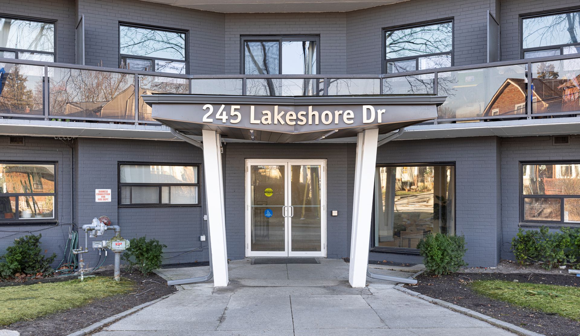 Suite and Building Pictures | Gallery, 245 Lakeshore Drive
