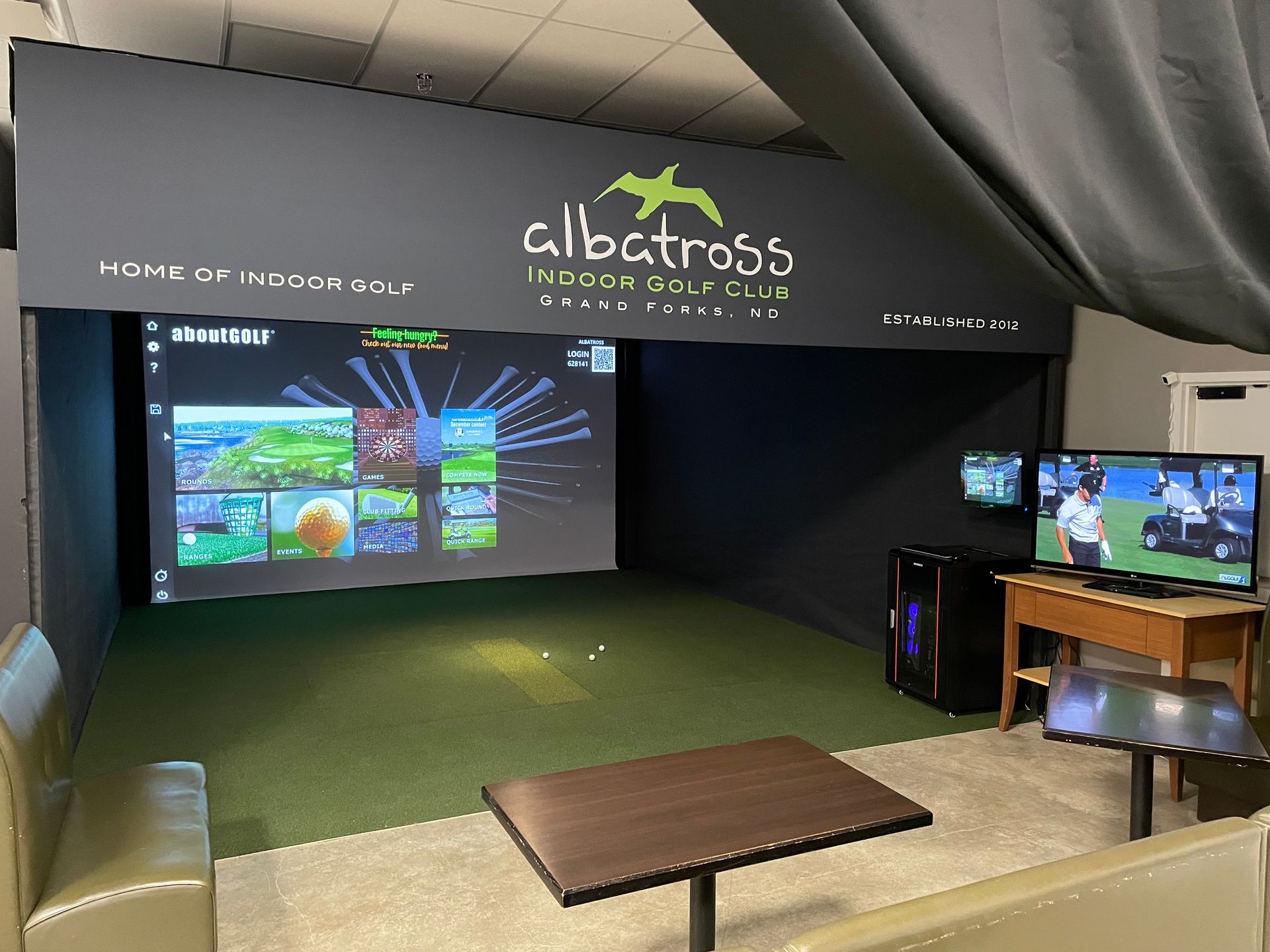 Golf | Albatross Indoor Golf Club | Grand Forks, ND