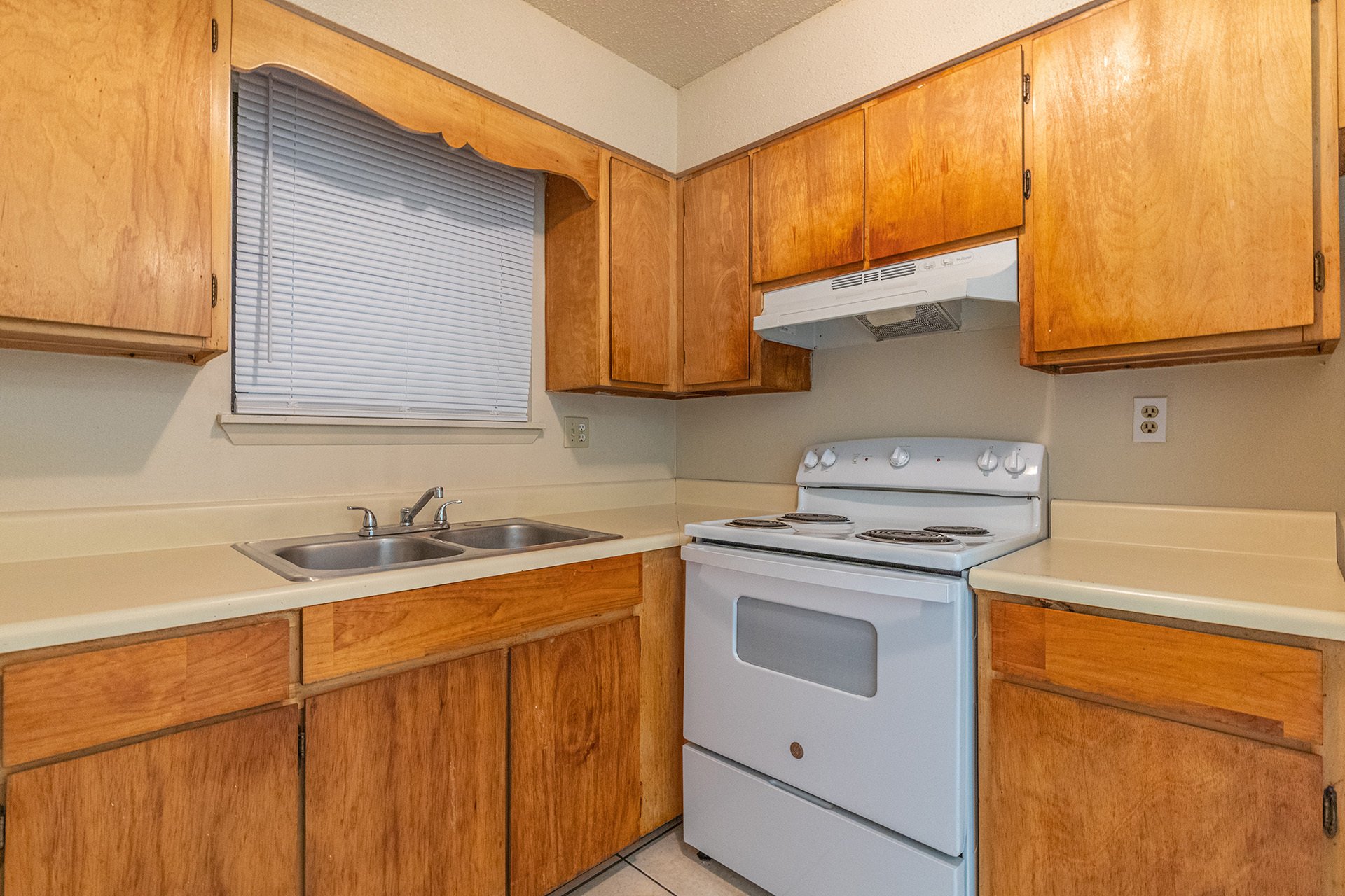 Riviera Place Apartments