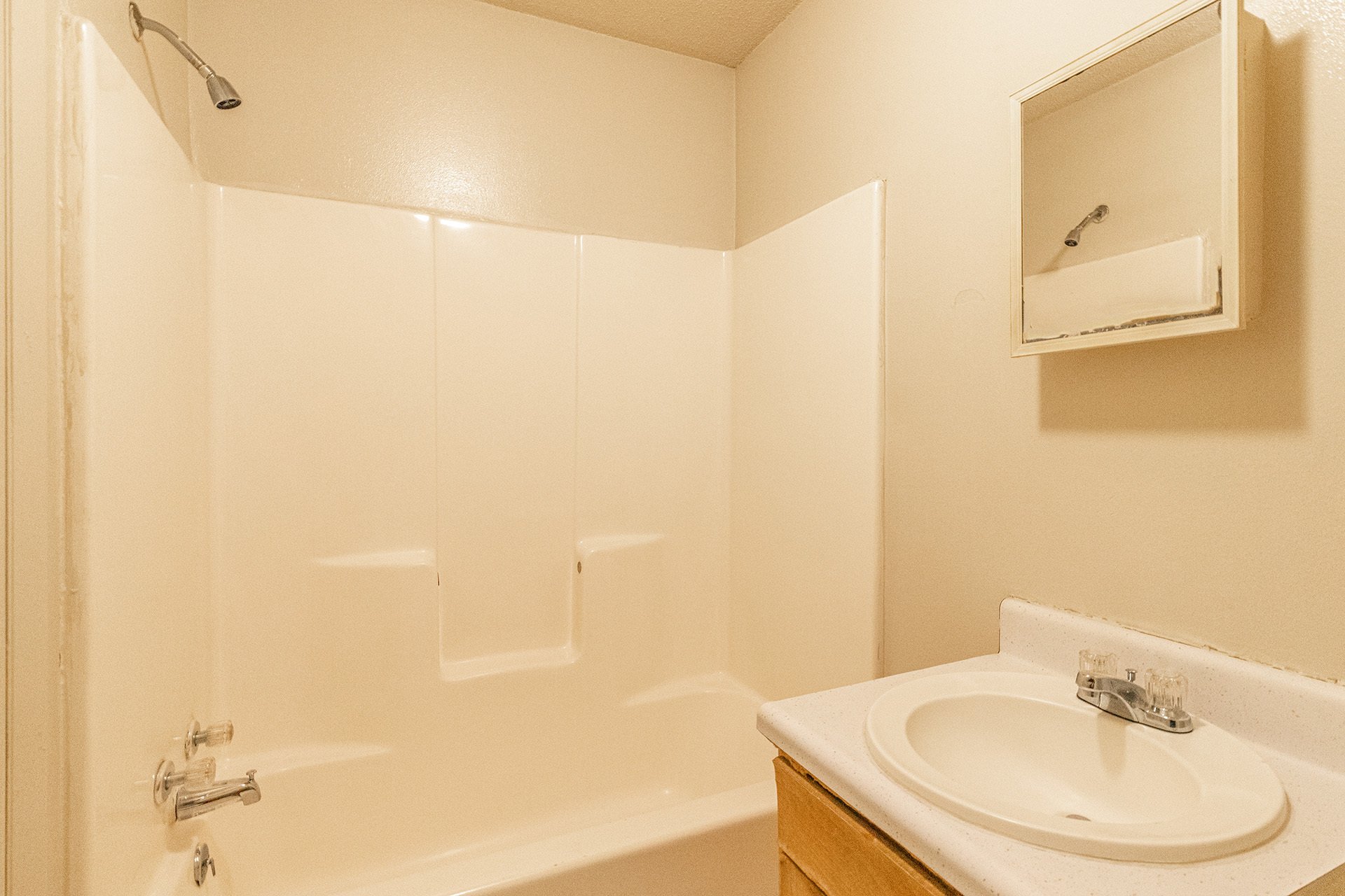 Riviera Place Apartments