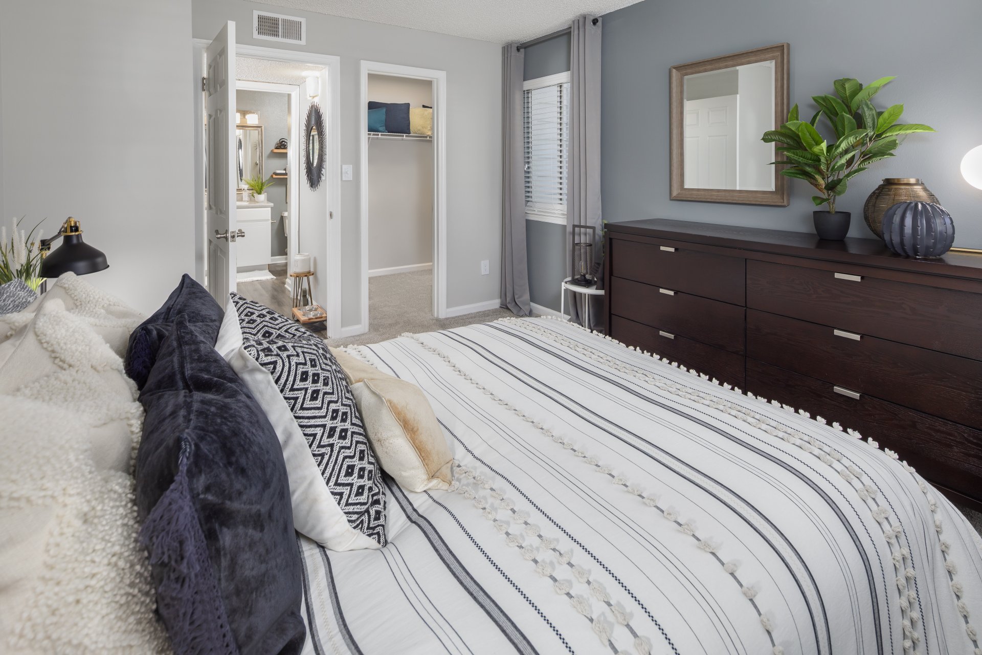 Gallery | Pet Friendly Apartments in Orlando