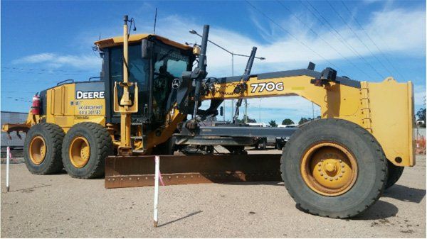 Bobcats & Posi-Tracks Hire | Sunshine Coast, QLD | Bebrok