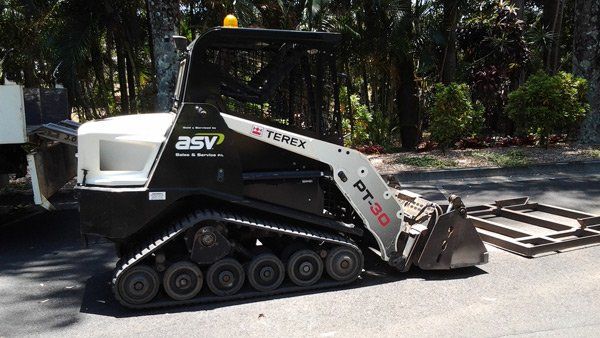 Bobcats & Posi-Tracks Hire | Sunshine Coast, QLD | Bebrok