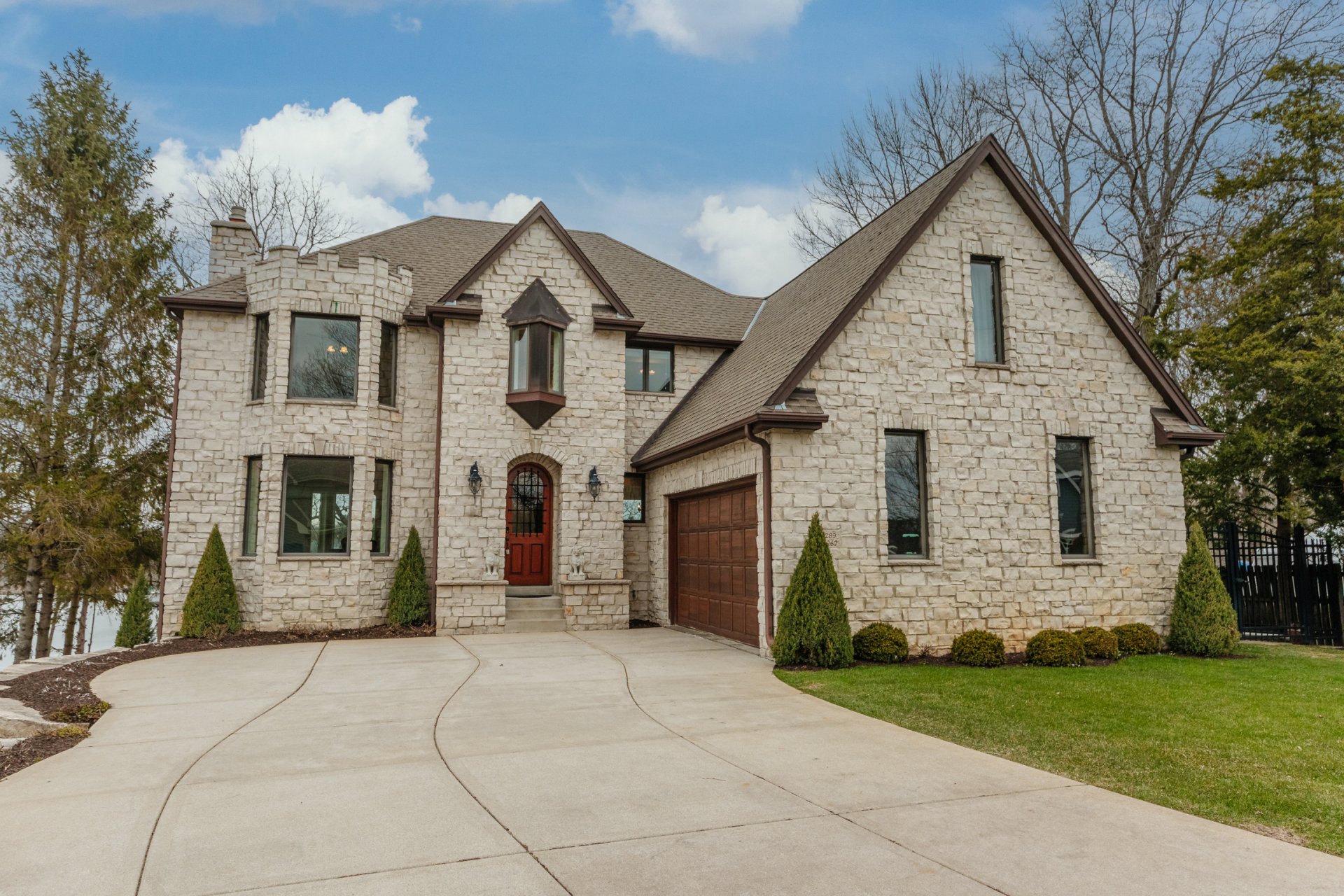 Lake Country Homes | Oconomowoc, WI | Pat Bolger Realty