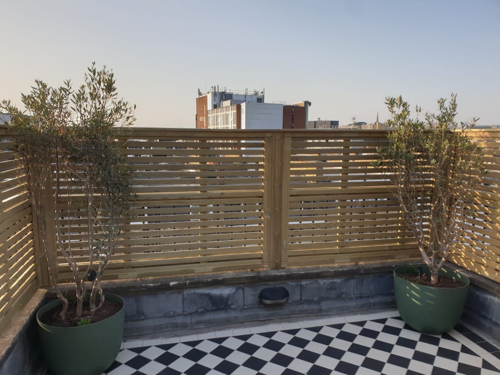 Simply Fences - Fast, Expert Fencing Installation in London