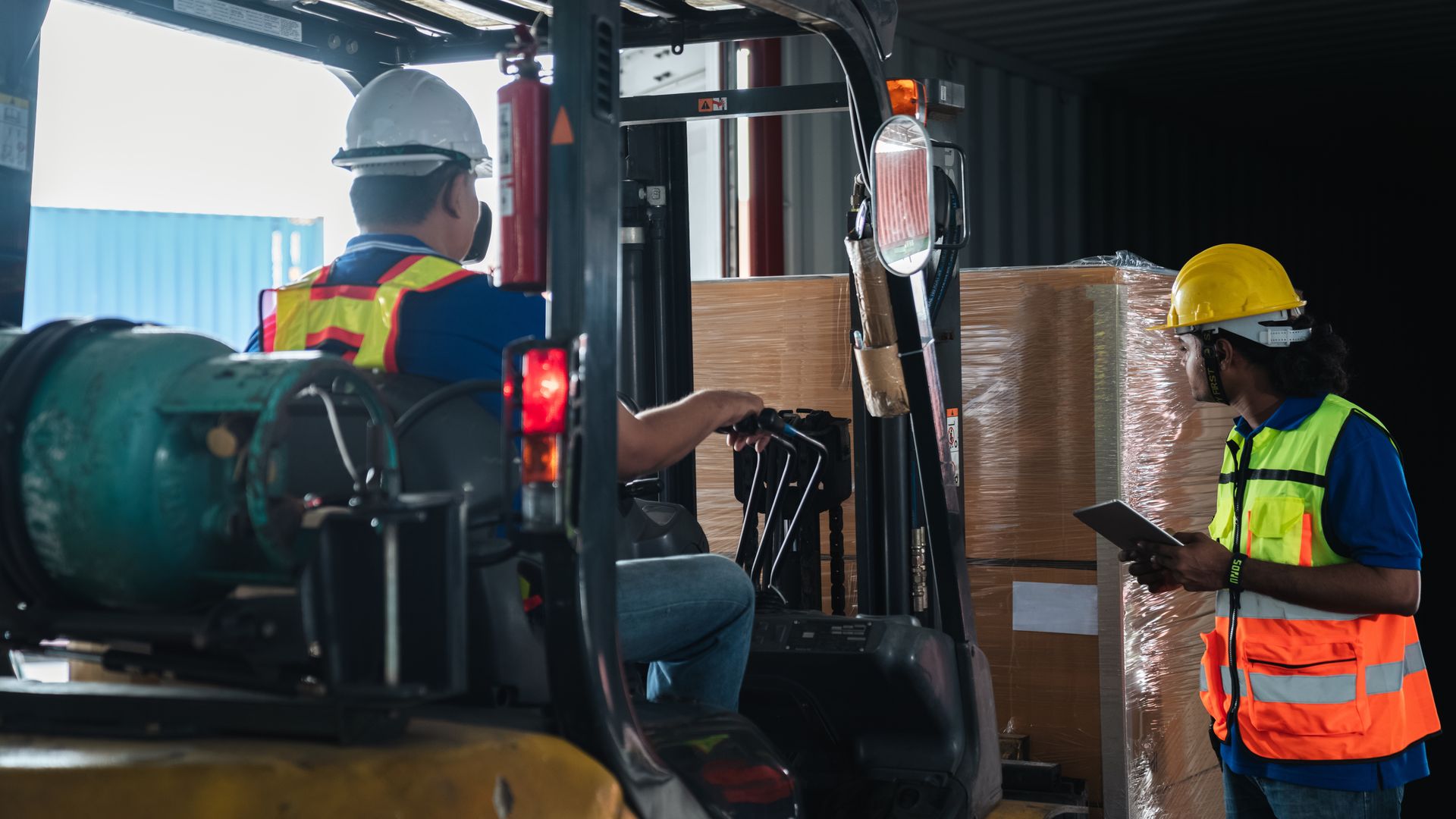 Pallet Safety Tips to Avoid Injury | Advance Pallet