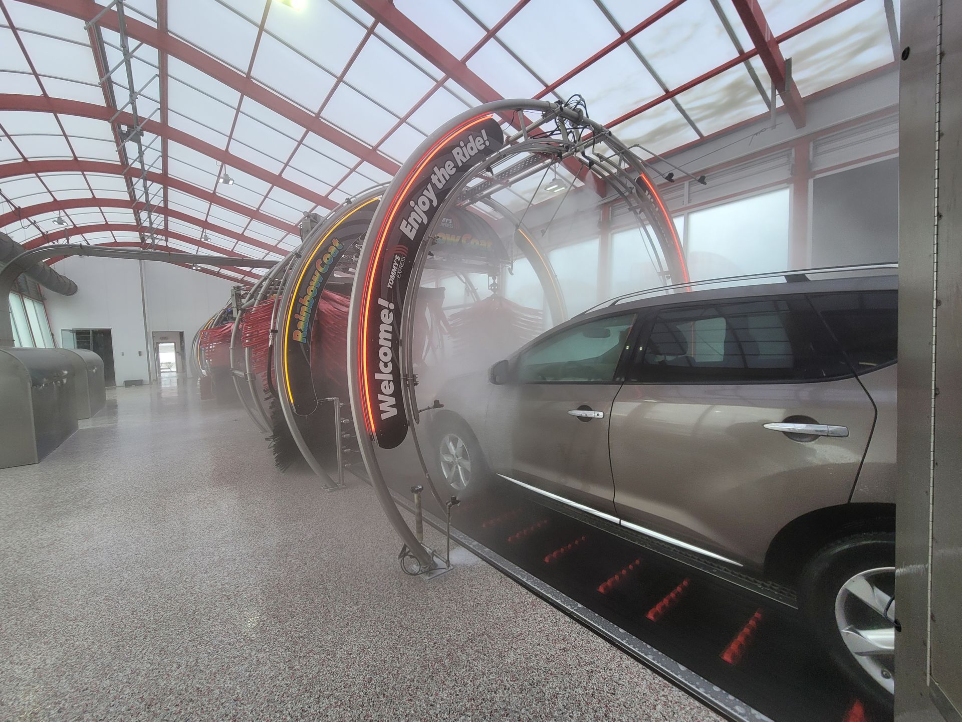 Conveyorized Tunnel Car Wash Equipment