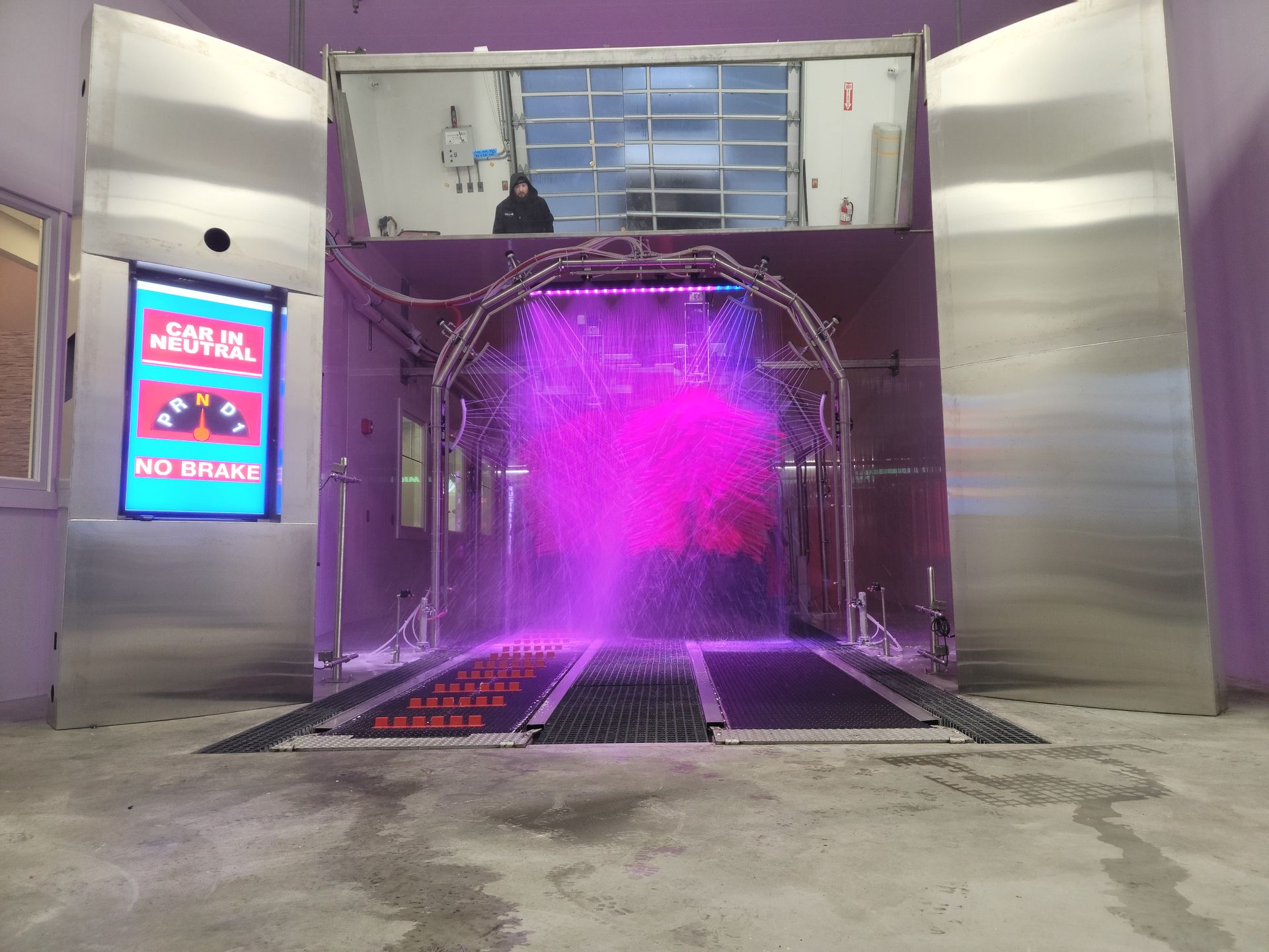 Conveyorized Tunnel Car Wash Equipment