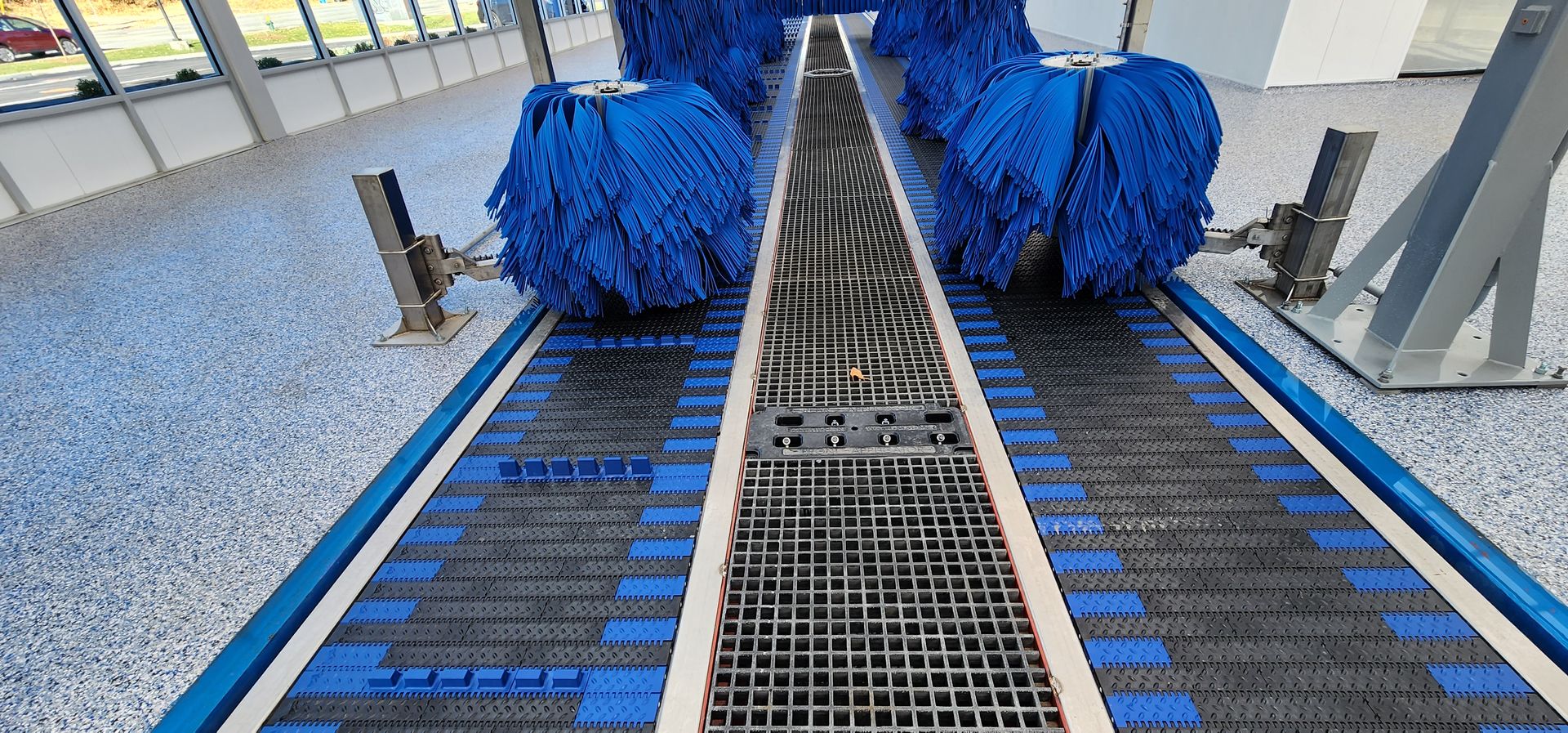 Conveyorized Tunnel Car Wash Equipment
