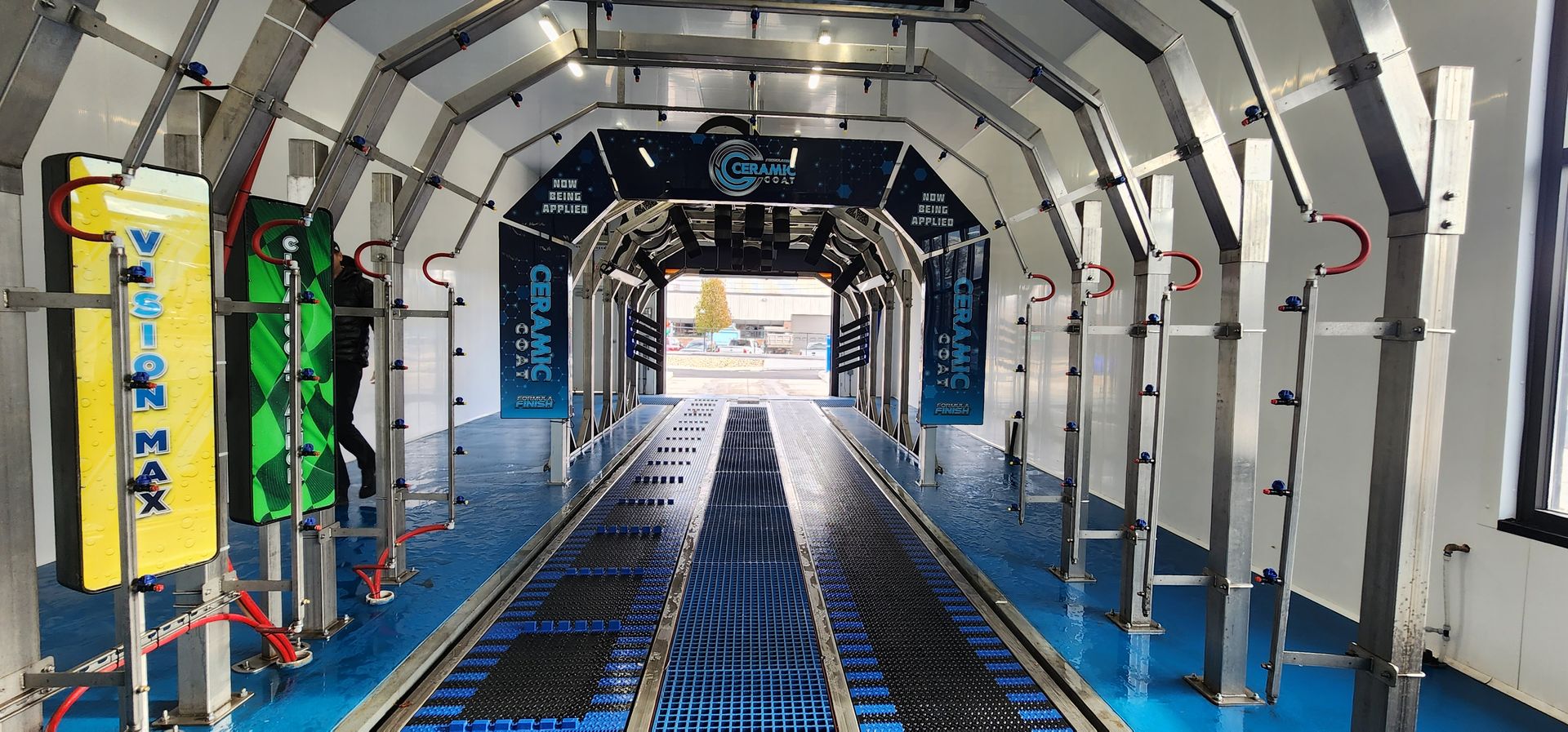 Conveyorized Tunnel Car Wash Equipment