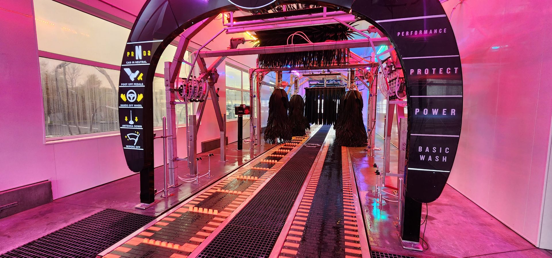 Conveyorized Tunnel Car Wash Equipment