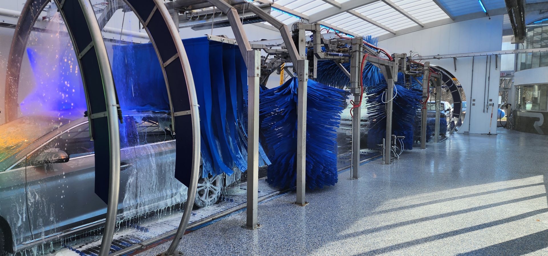 Conveyorized Tunnel Car Wash Equipment