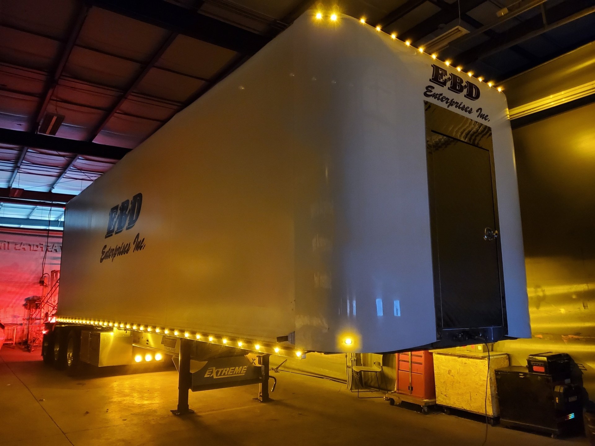 Photo Gallery | Extreme Trailers | Dunnage rack | Trailer tool box