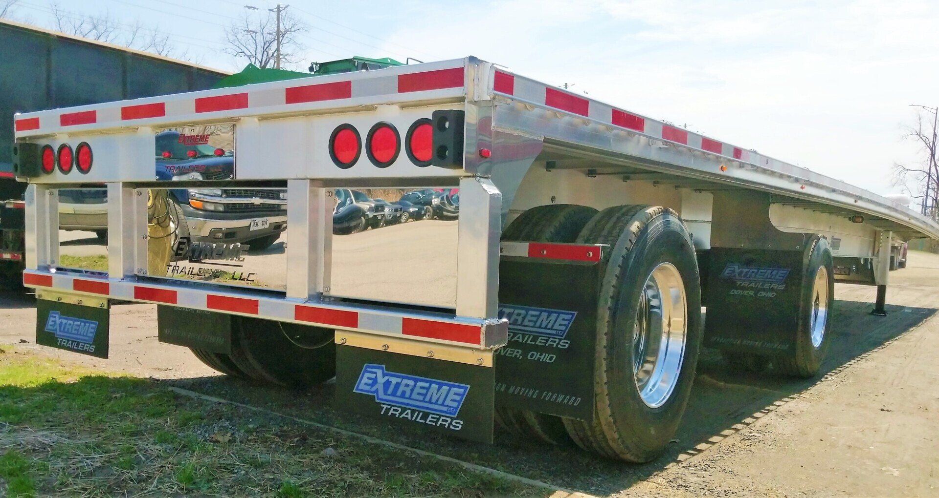 Photo Gallery | Extreme Trailers | Dunnage rack | Trailer tool box