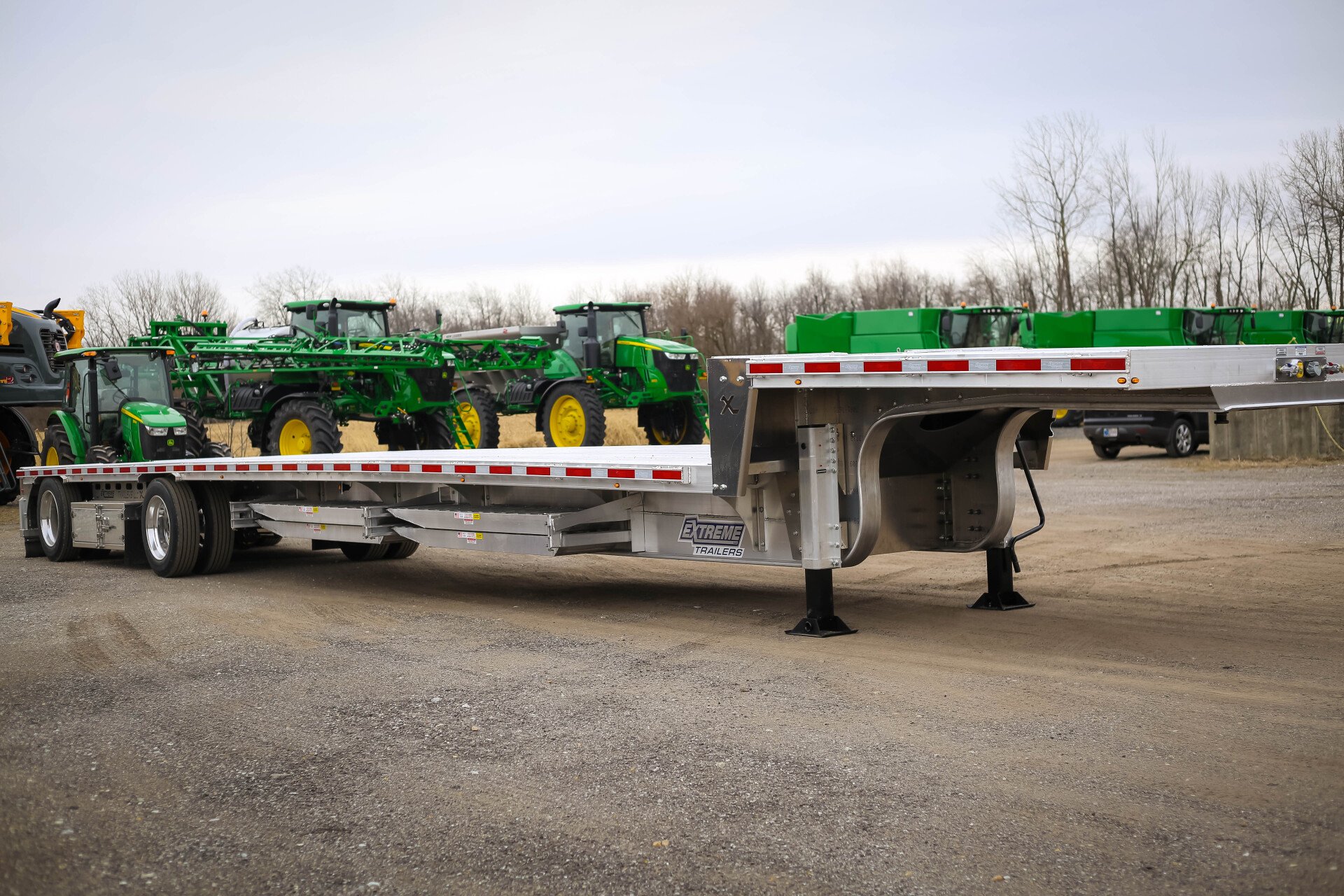 Photo Gallery | Extreme Trailers | Dunnage rack | Trailer tool box