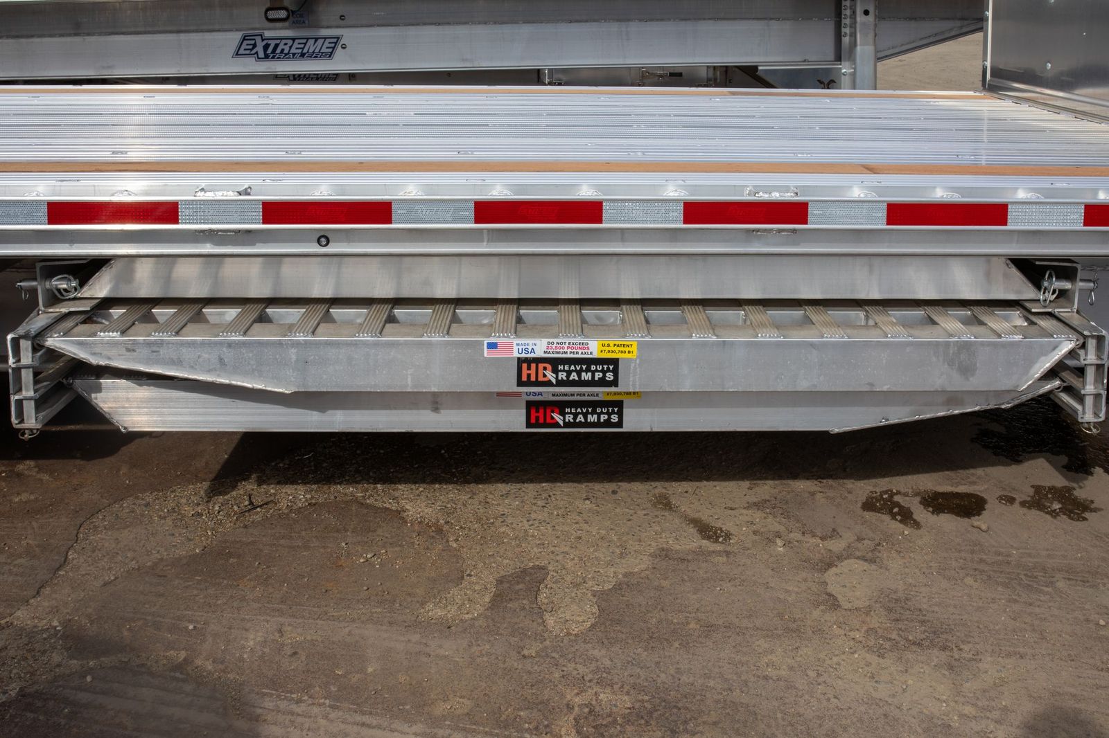 Photo Gallery | Extreme Trailers | Dunnage rack | Trailer tool box