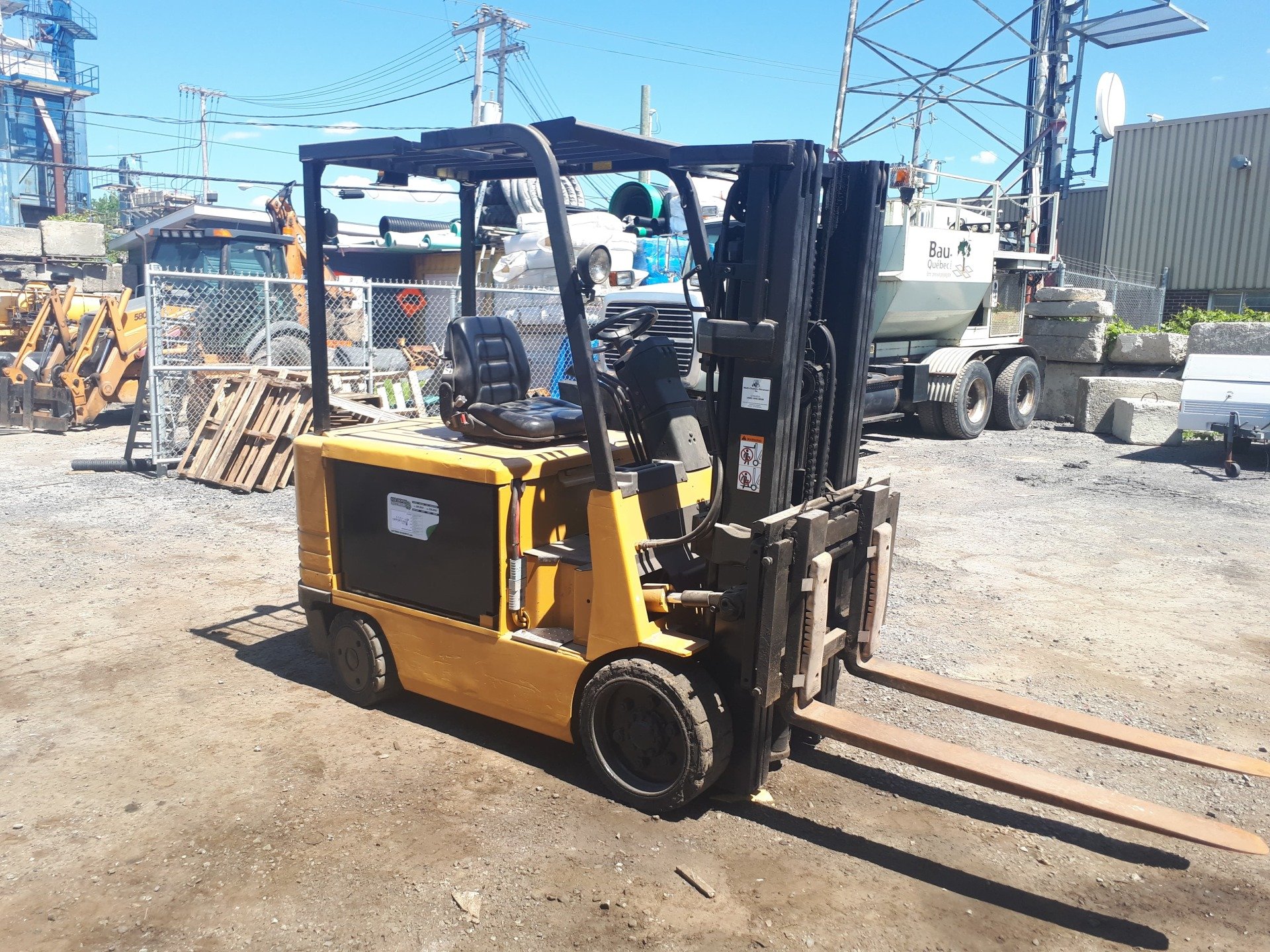 Nos Produits | Multi Chariots Élévateurs