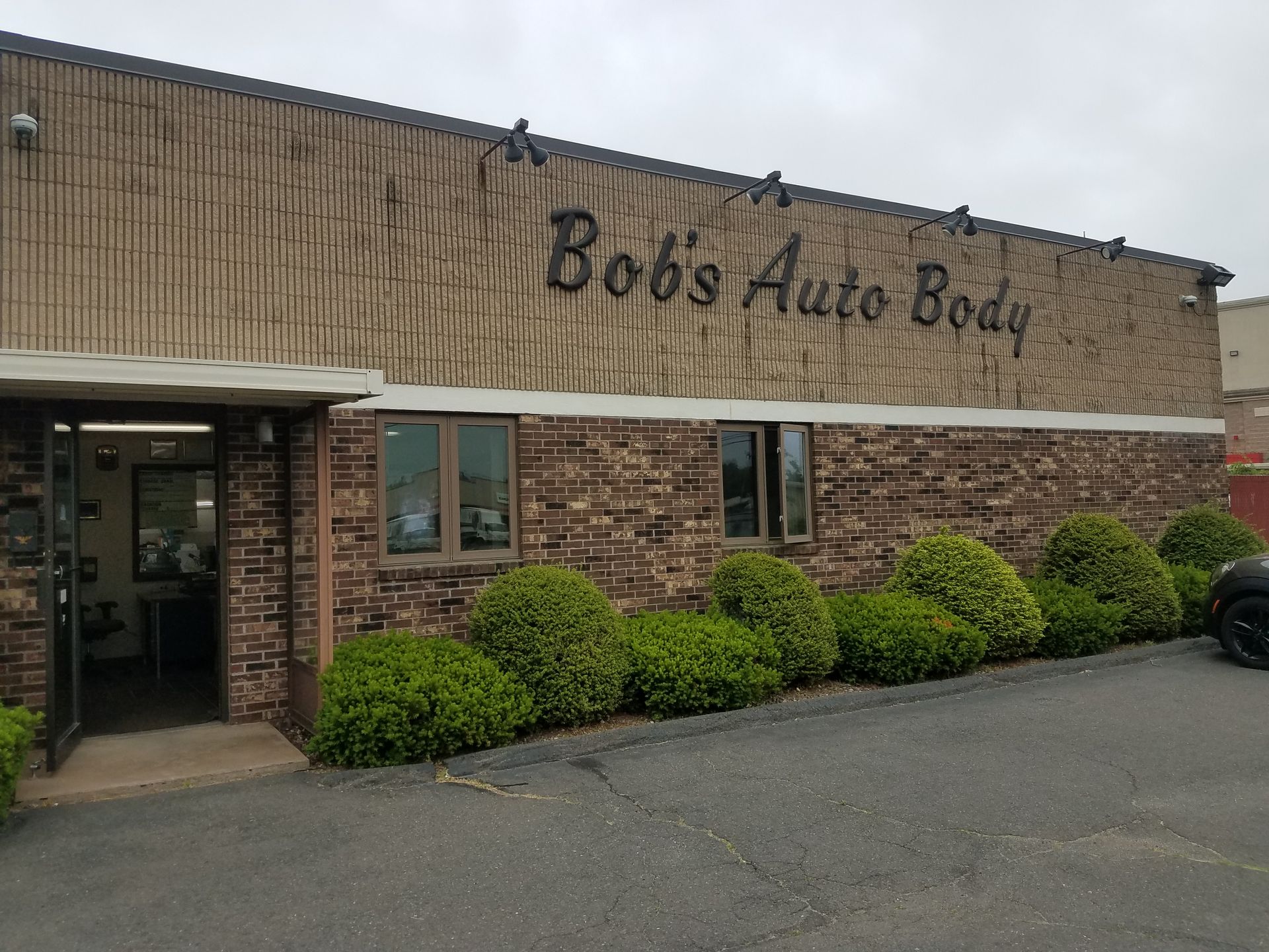 Home [bobs-auto-body-inc.com]