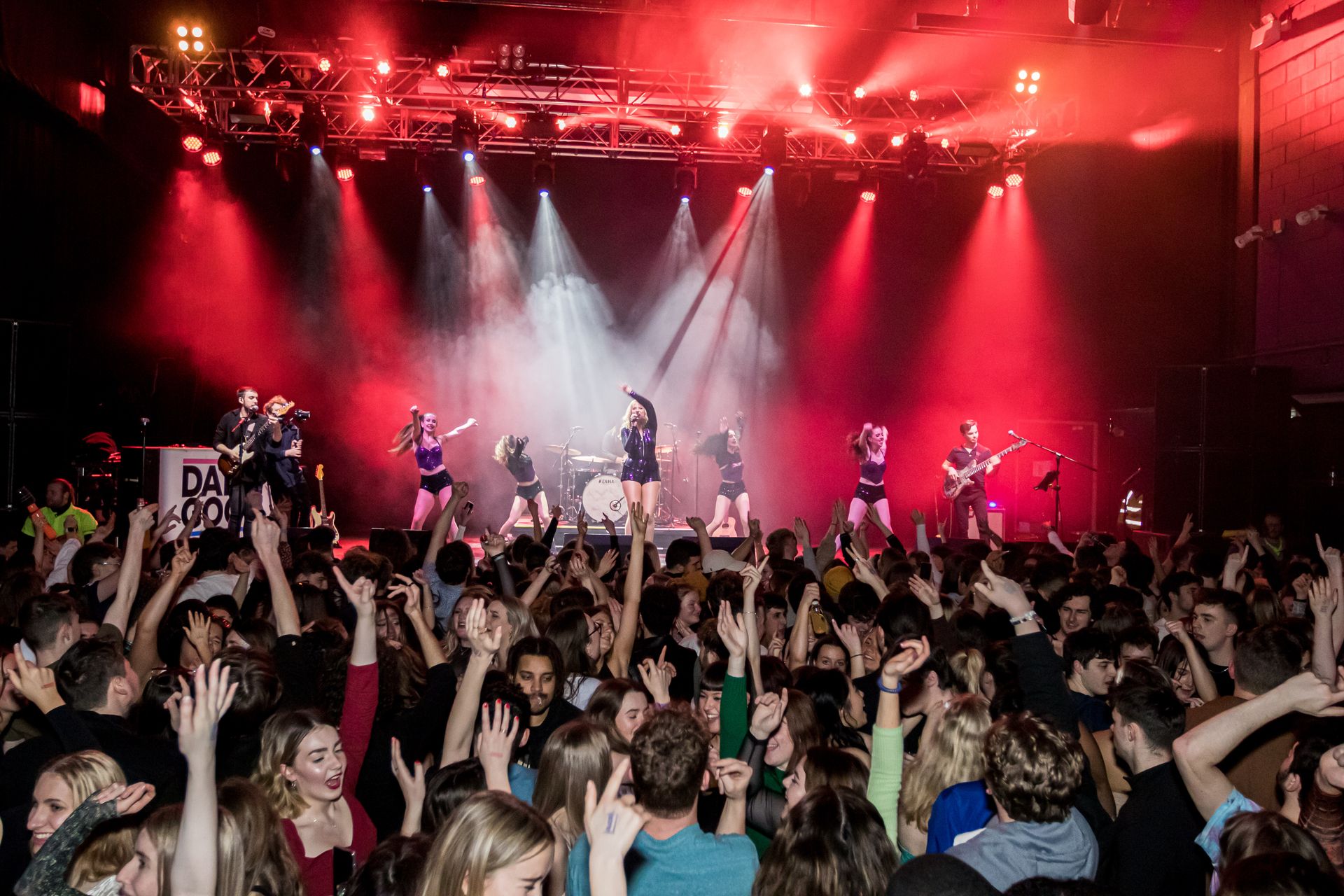 Katy Ellis - Taylor Mania!