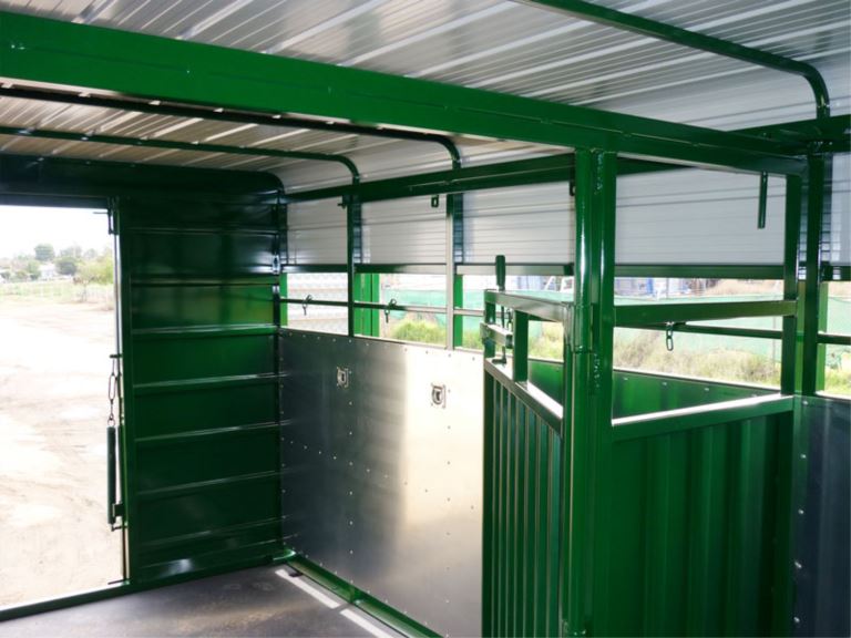 Duncan Special Build Cattle & Horse Box - Duncan Stock Crates