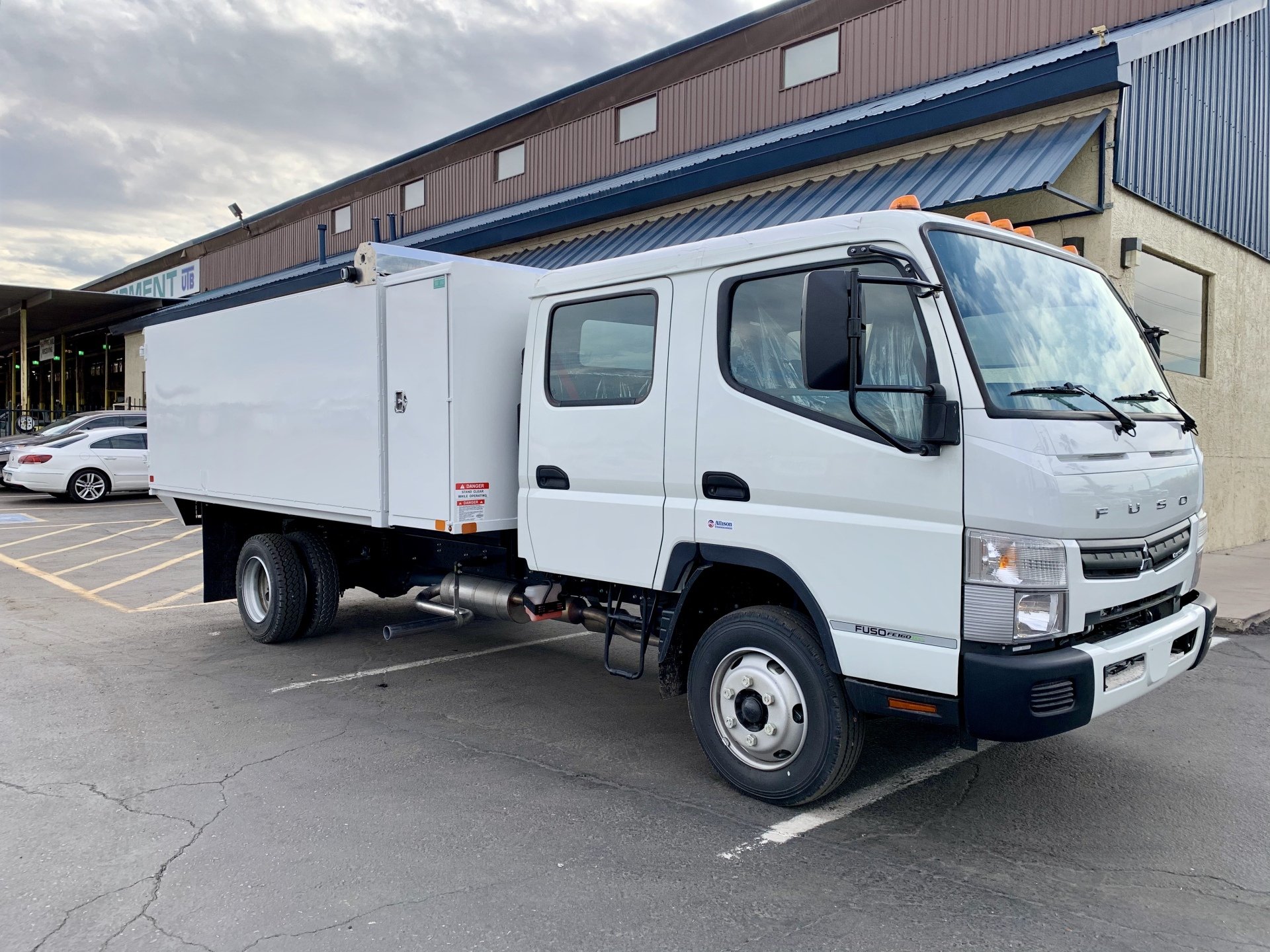 Drake Equipment | Commercial Fleet Upfitting