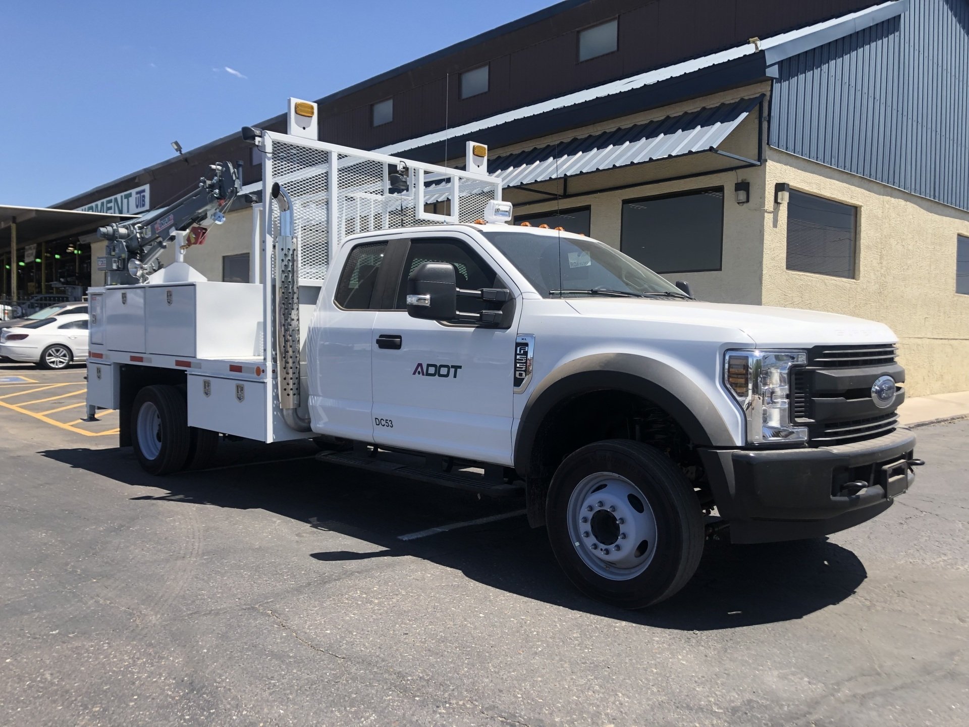 Drake Equipment | Commercial Fleet Upfitting