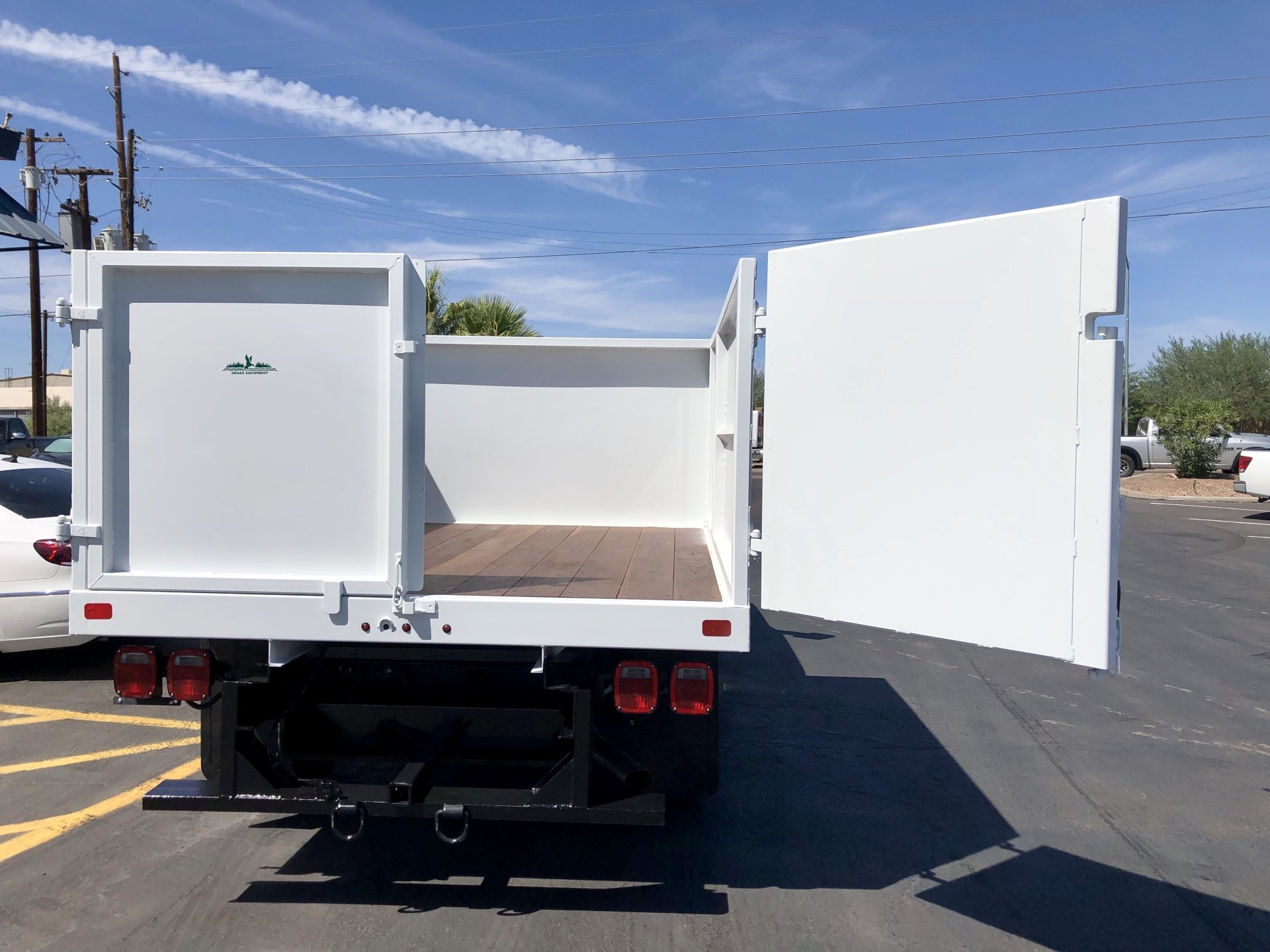 Drake Equipment | Commercial Fleet Upfitting