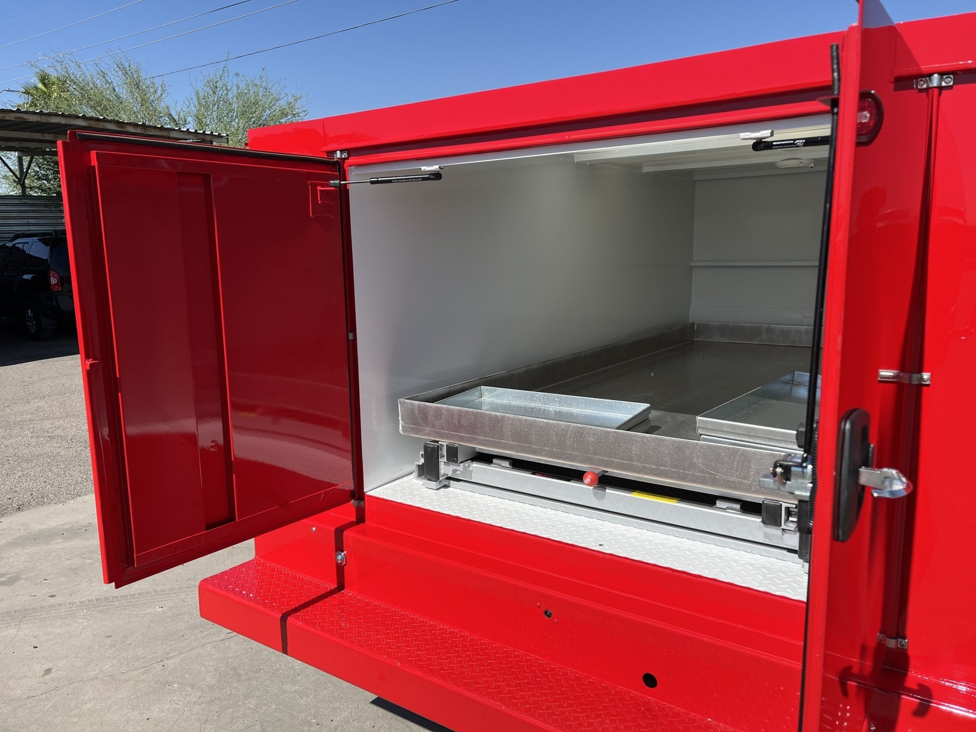 Commercial Service Bodies | Drake Equipment