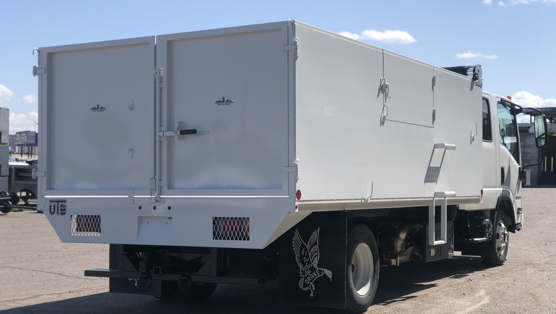 Commercial Fleet Upfitting | Drake Equipment