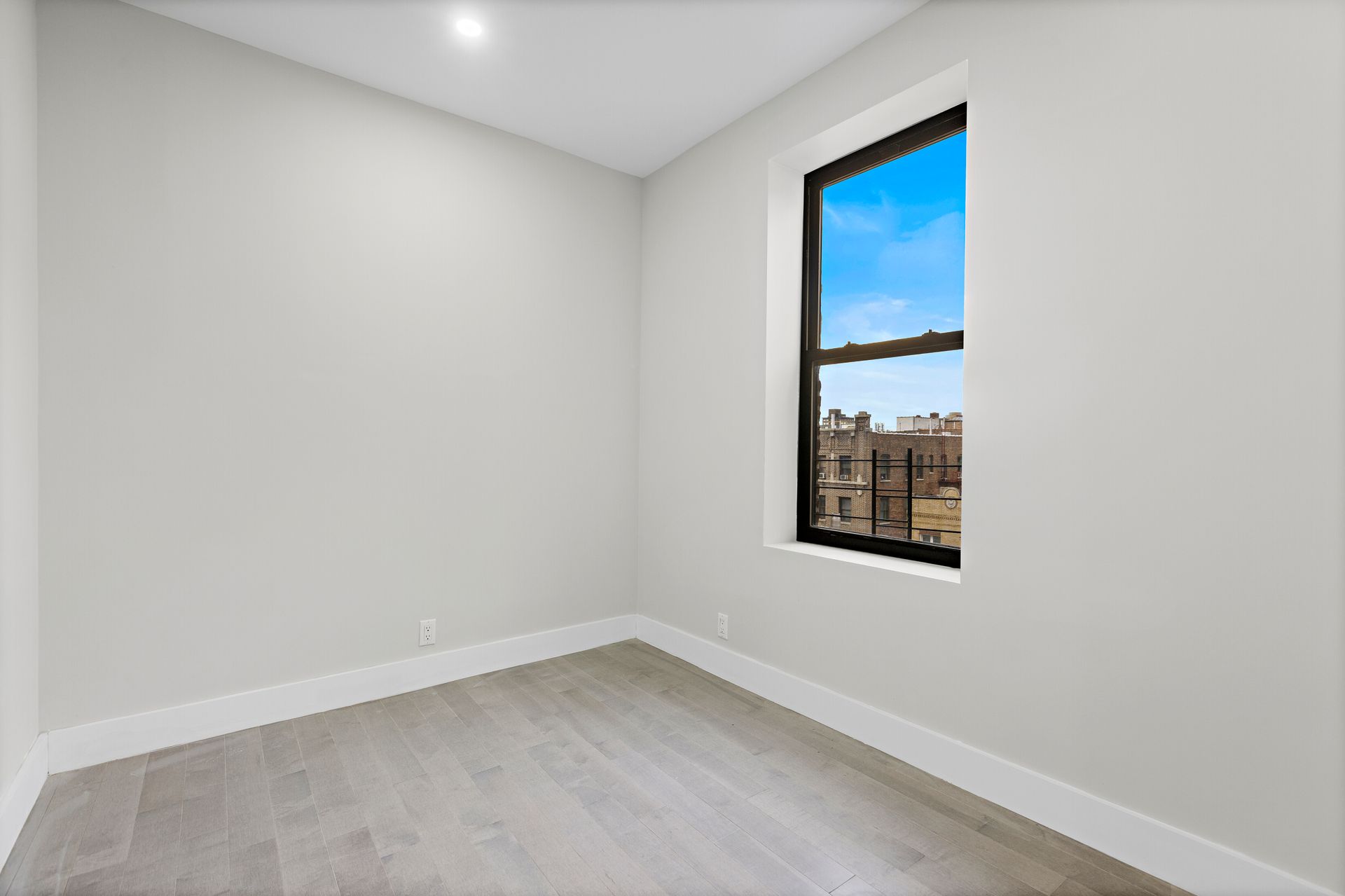 548 E 183rd | Bluesky Living
