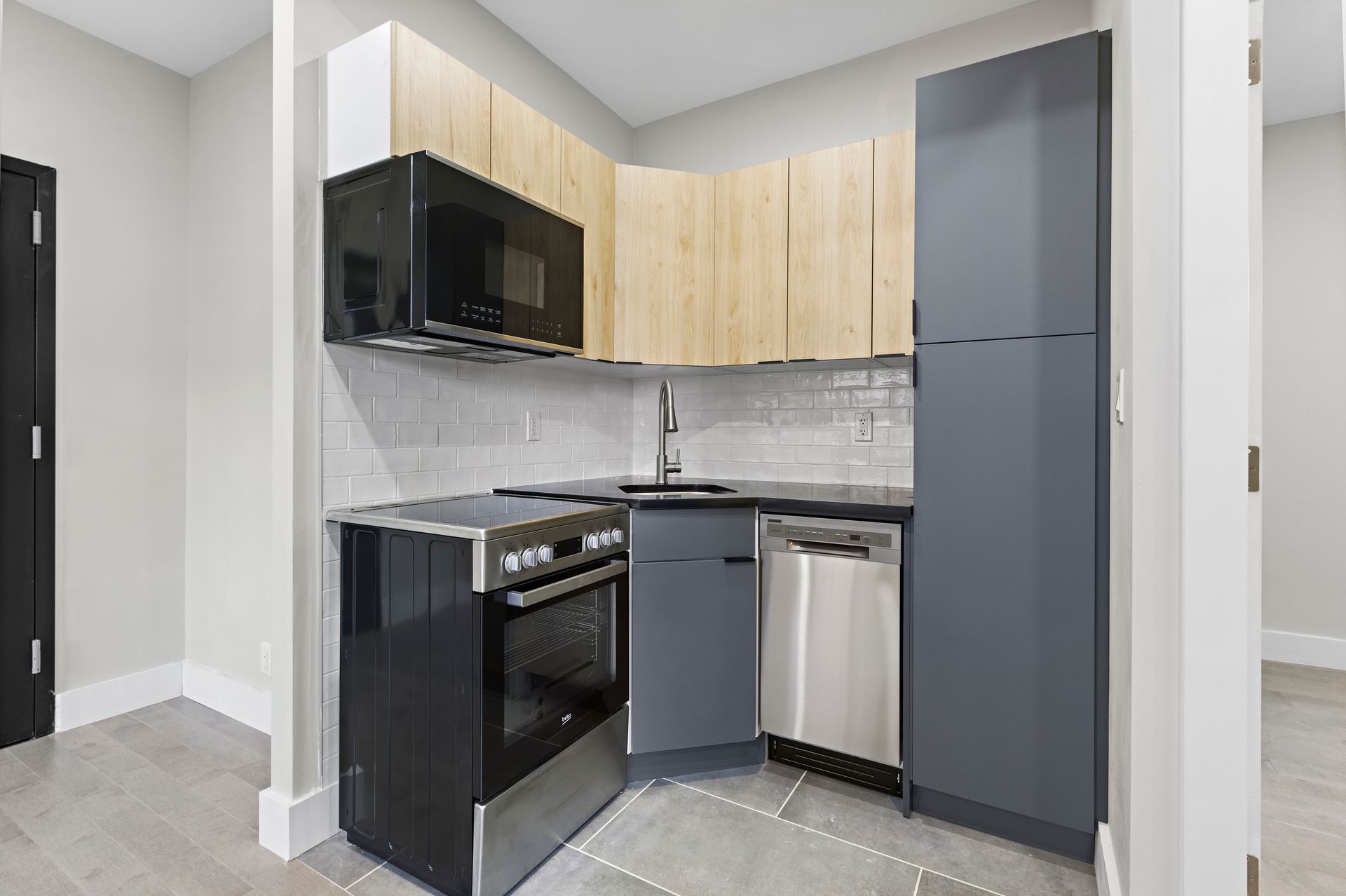 548 E 183rd | Bluesky Living