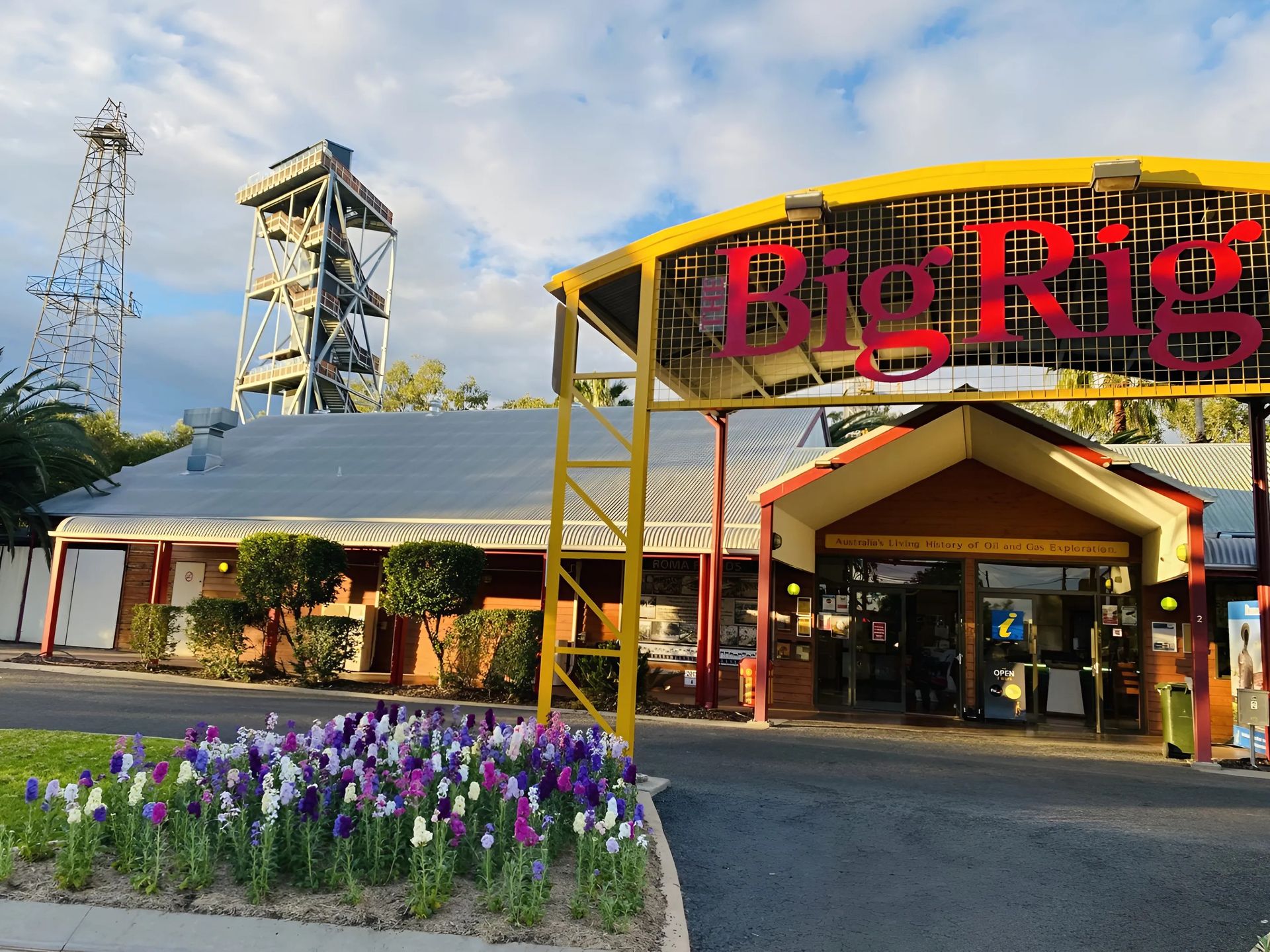 Starlight Motor Inn | Roma Local Area