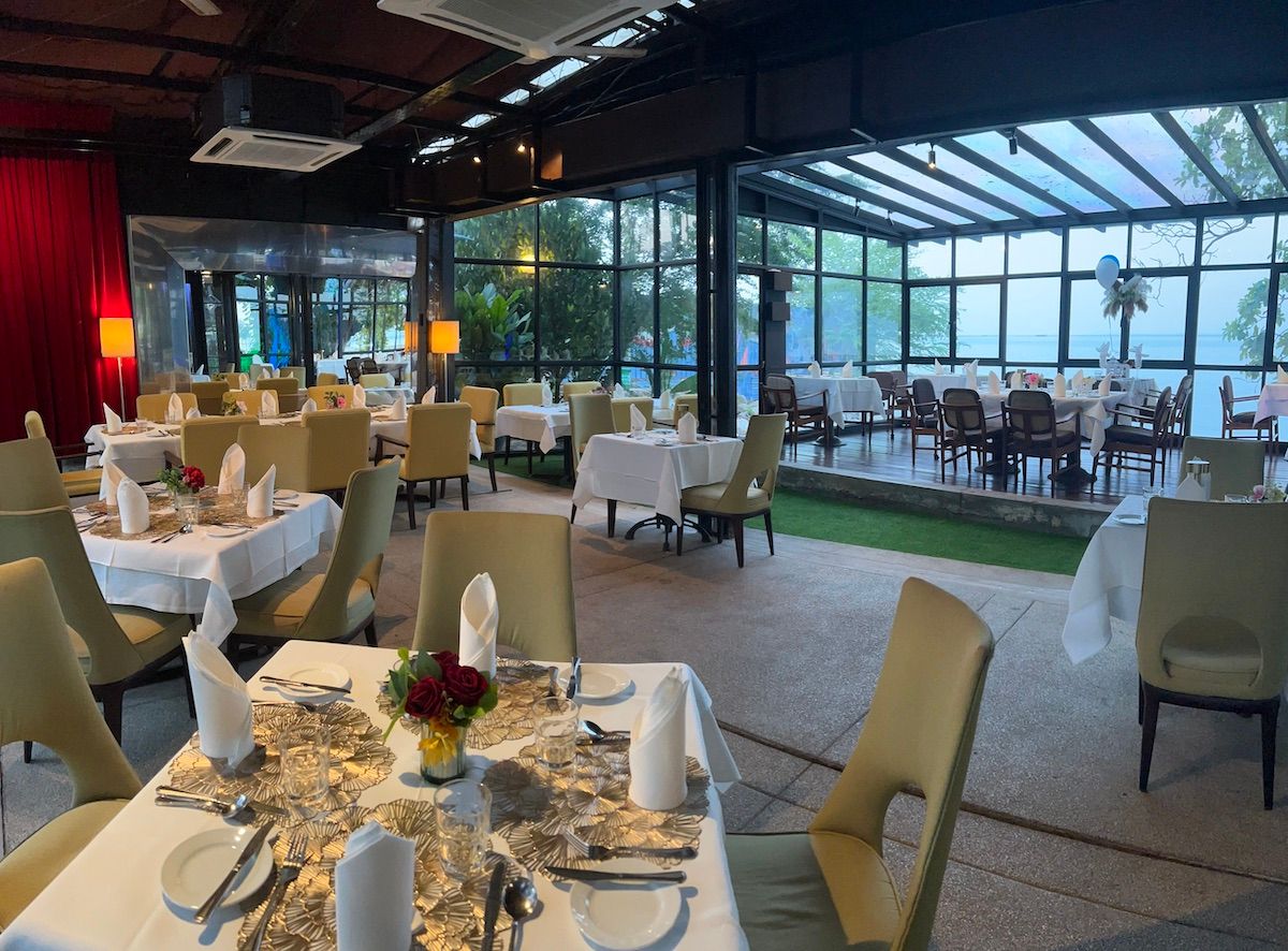 Beach Bar Penang | Welcome to Beach Blanket Babylon