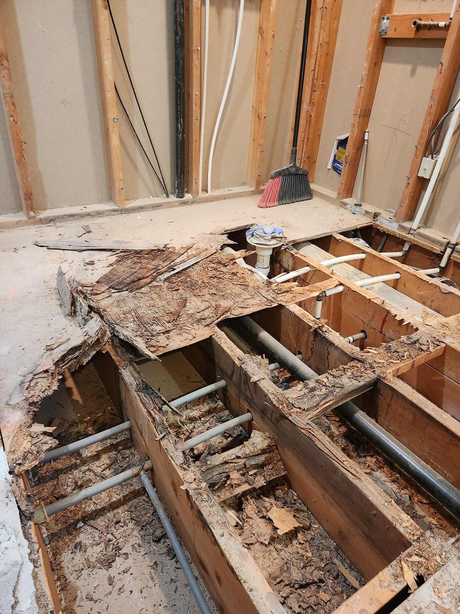 Bathroom Remodel: The Answer to Your Water Damage Problems?