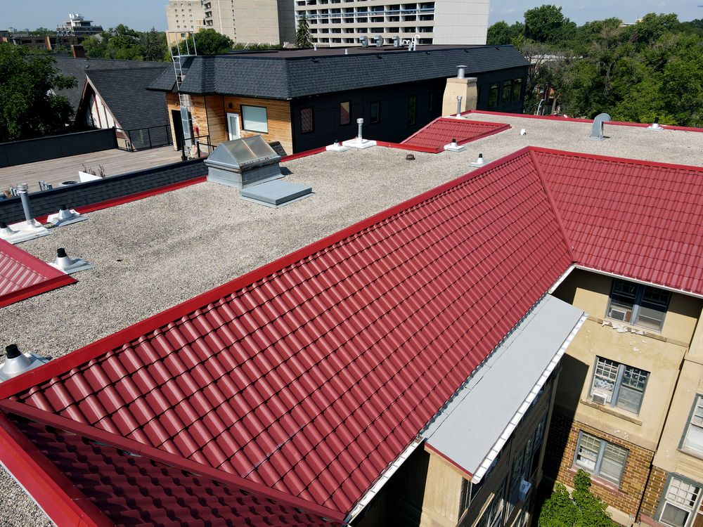 Residential & Commercial Roofing in Blumenort, Manitoba | Racka Roofing
