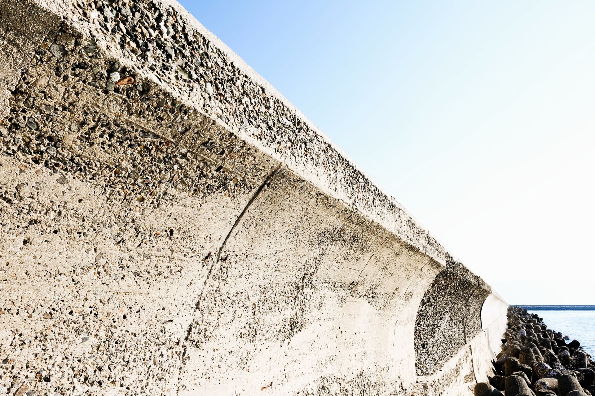 5 Signs Your Seawall is in Need of Repair (And How to Fix It)