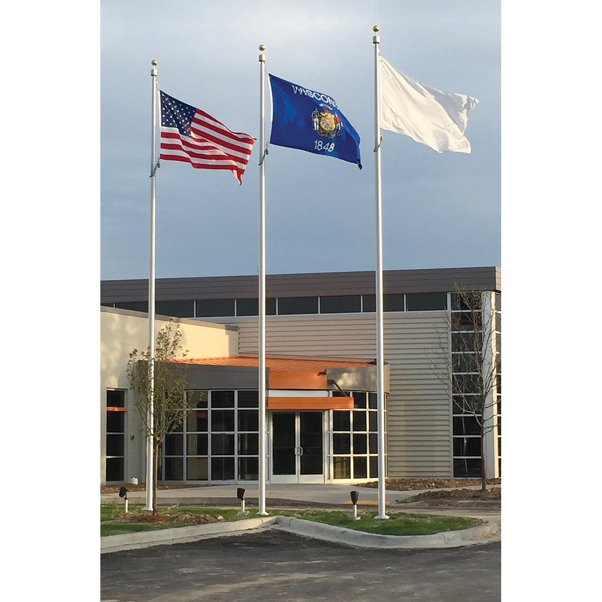 Heavy-Duty Commercial Grade Aluminum Flagpoles For Sale