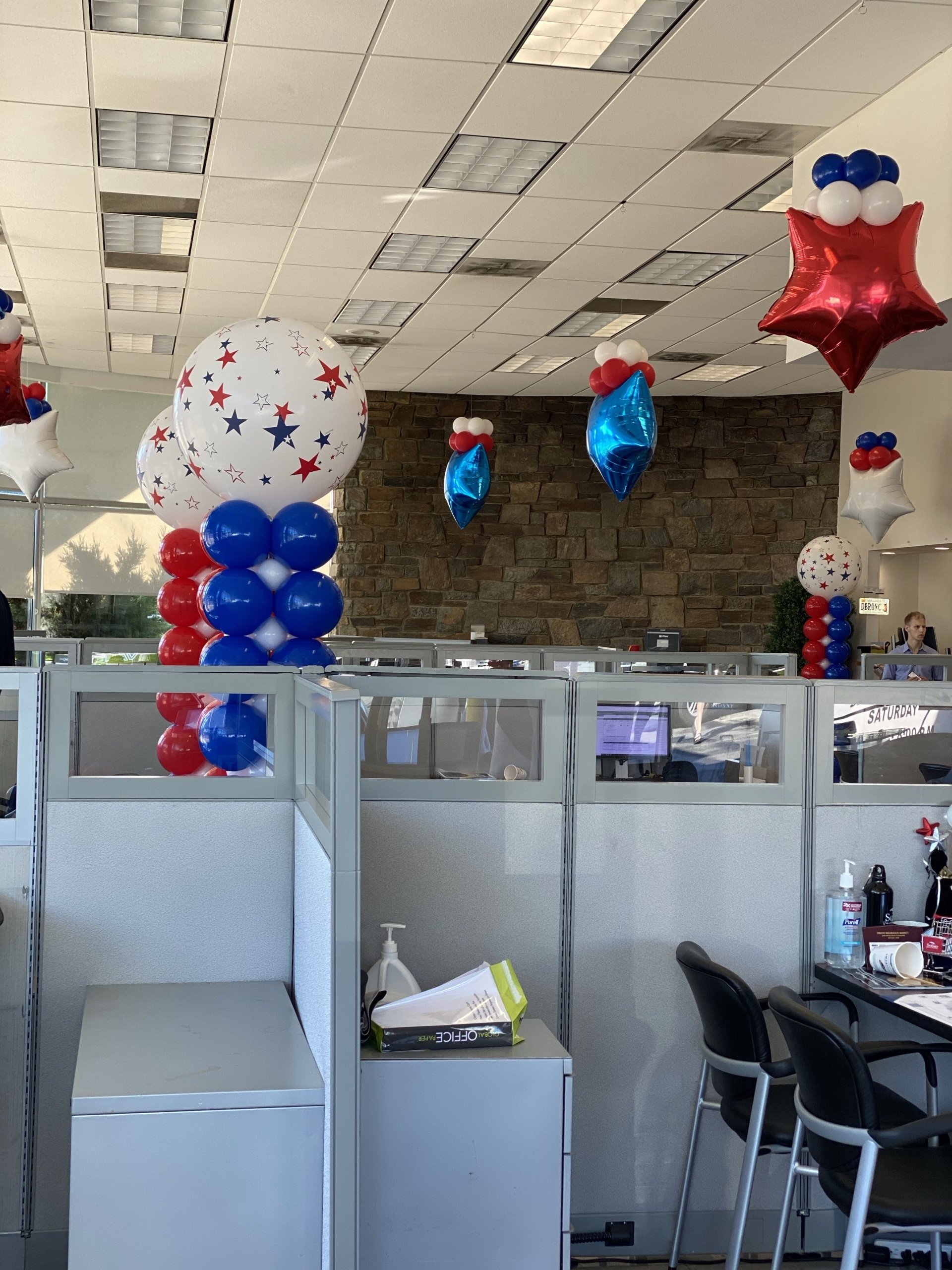 Stunning Balloon Ceiling Decor | Expert Balloon Artists