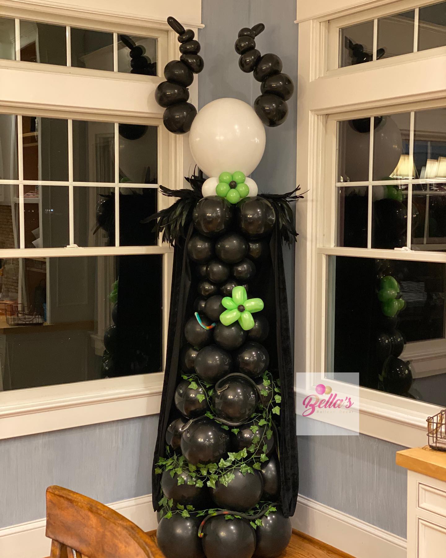 Boost Your Event with Stunning Balloon Sculpture