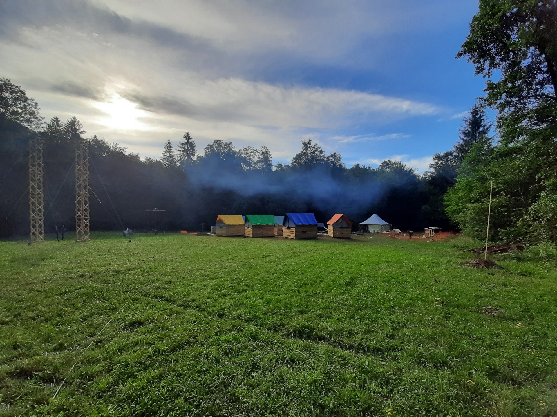 Gozdni oddelek = Nepozabni poletni tabori