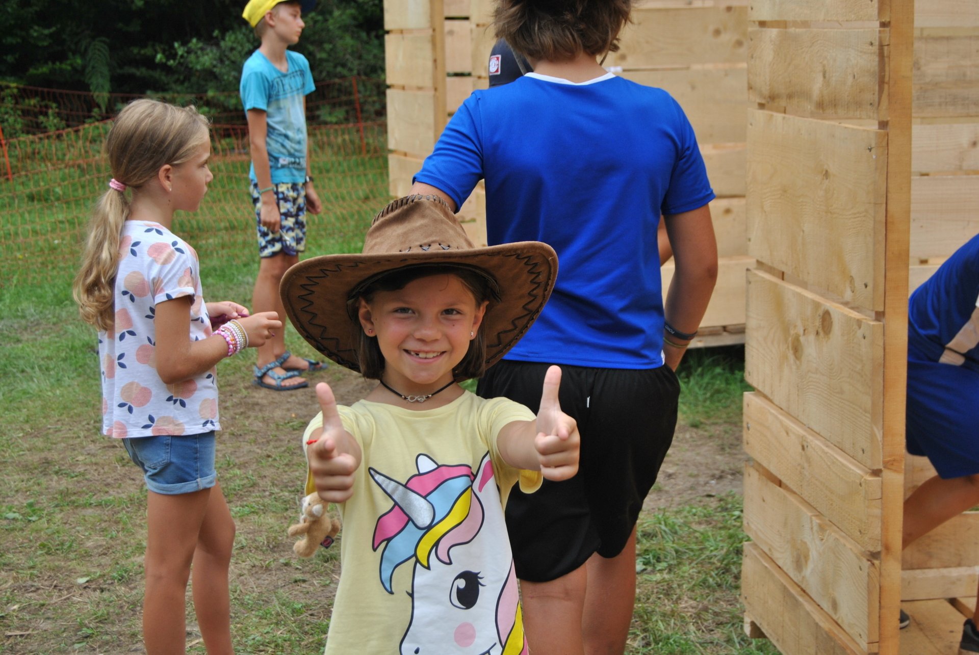 Gozdni oddelek = Nepozabni poletni tabori