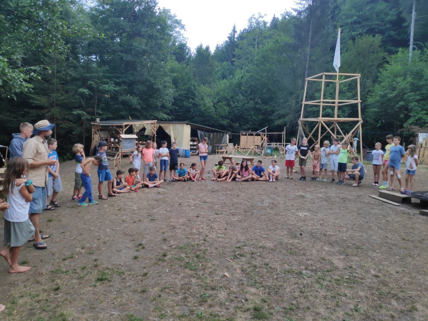 Gozdni oddelek = Nepozabni poletni tabori