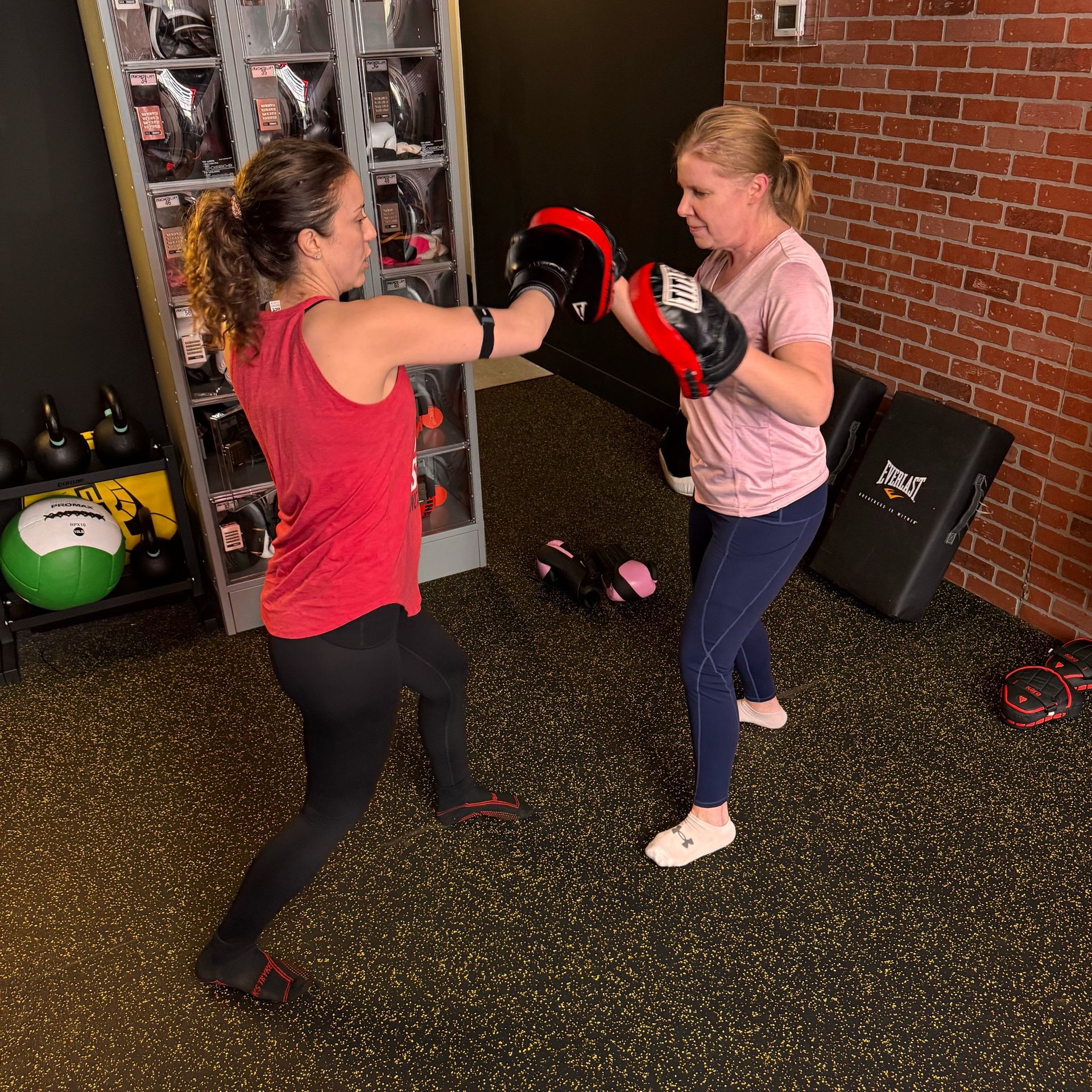 SOMD Knockout Zone Boxing, Kickboxing & HIIT Workouts in Dunkirk Maryland