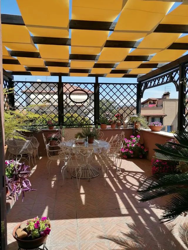 Teloni in PVC a Roma: coperture resistenti e su misura | MD Teloni