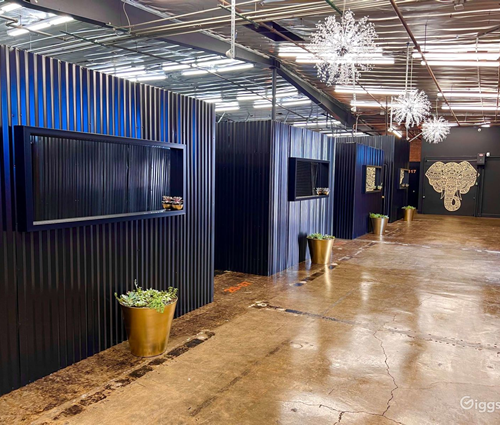 StorLuv Self Storage Facility Features | Los Angeles